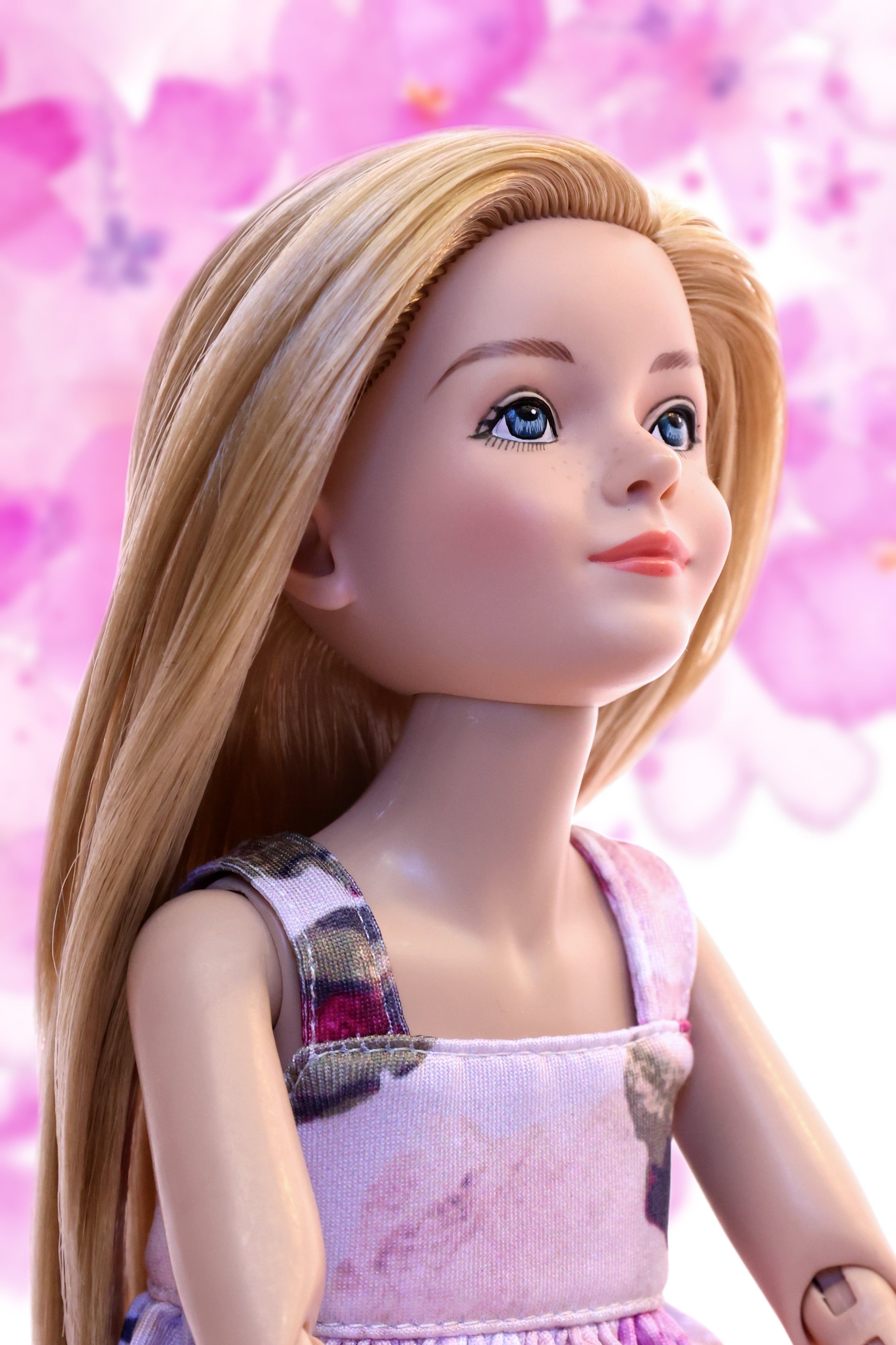 Sunny Days, Too Anne Doll — The Girl Who Wears Sunshine (Wigged) — VDC