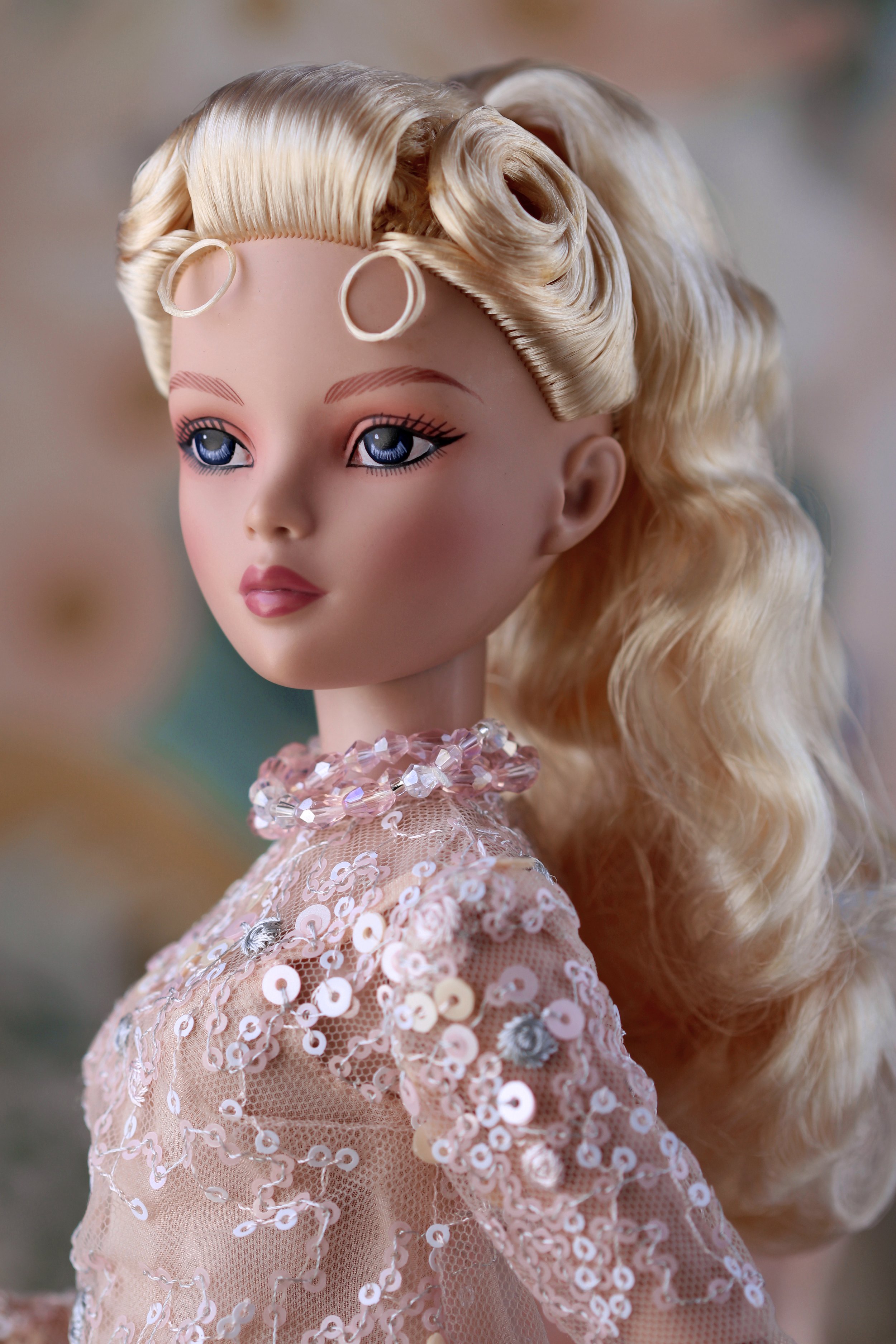 Virtual Doll Convention