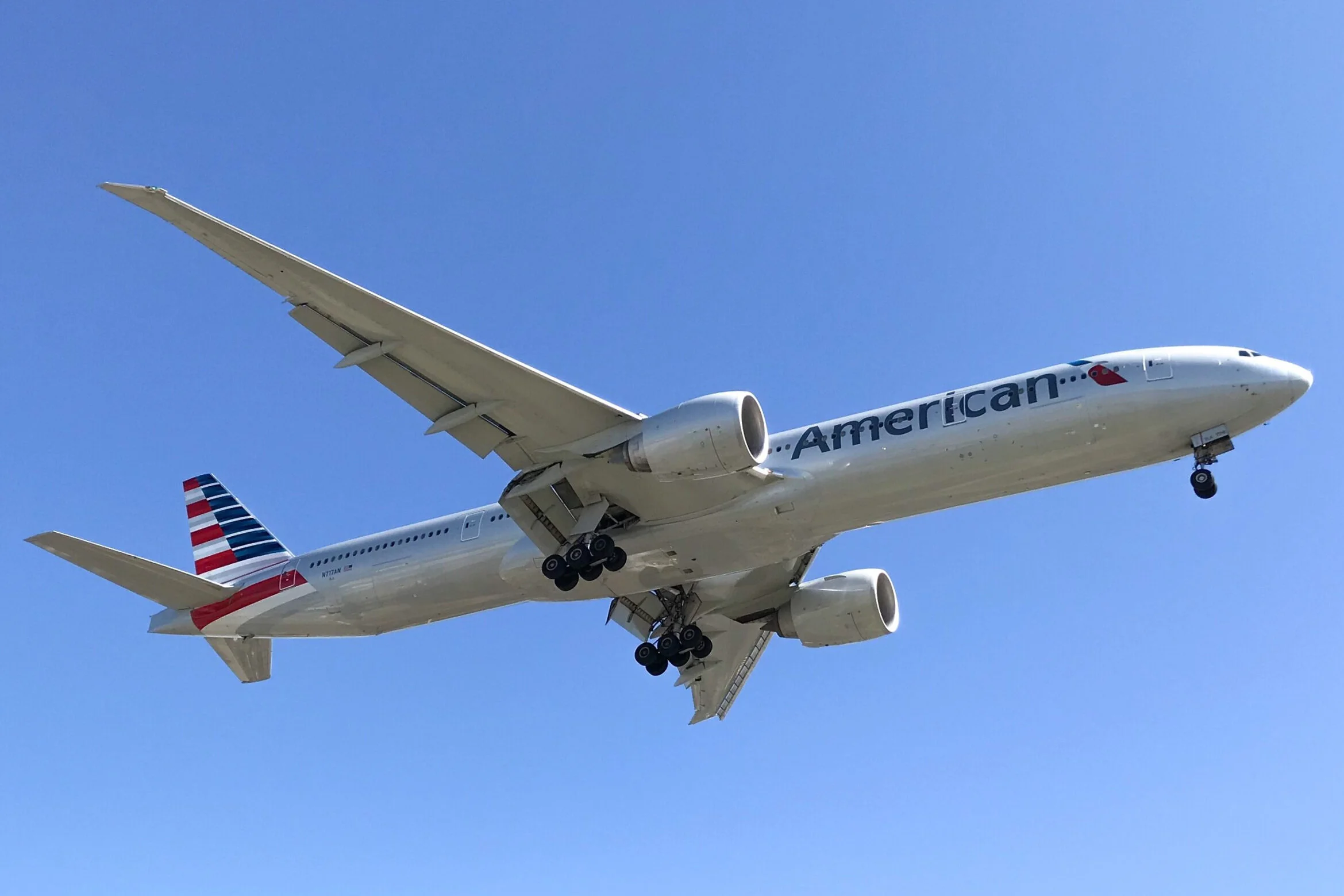 Aa 777 300