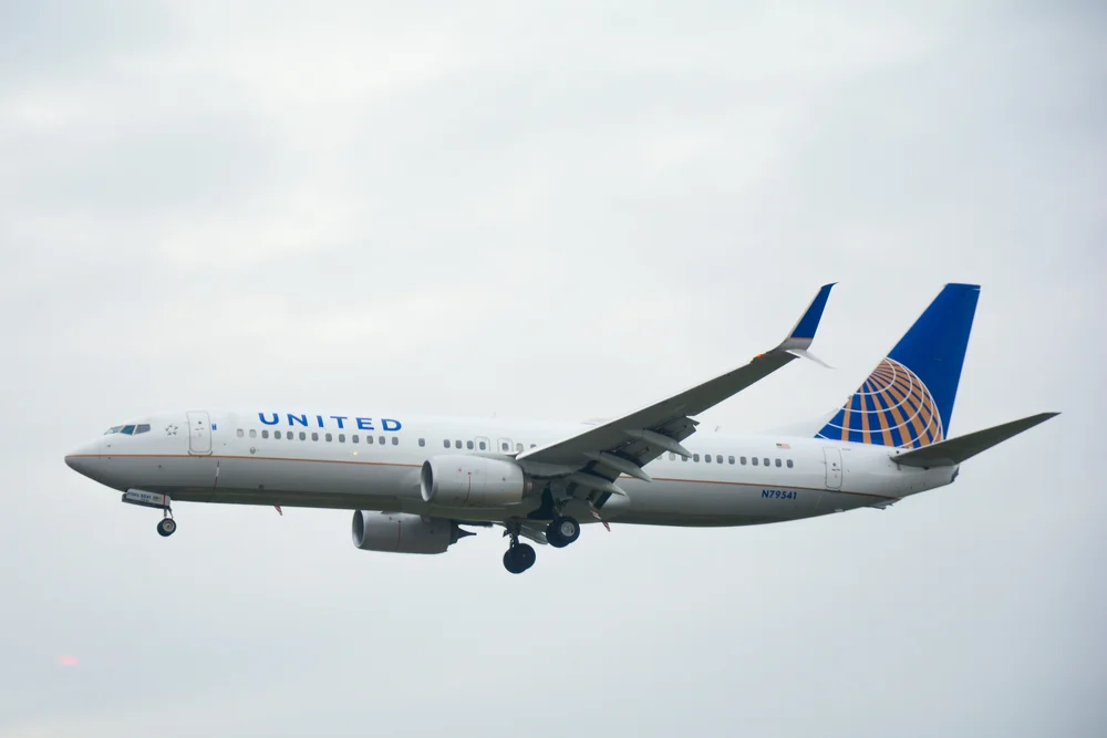 United Airlines 737 800
