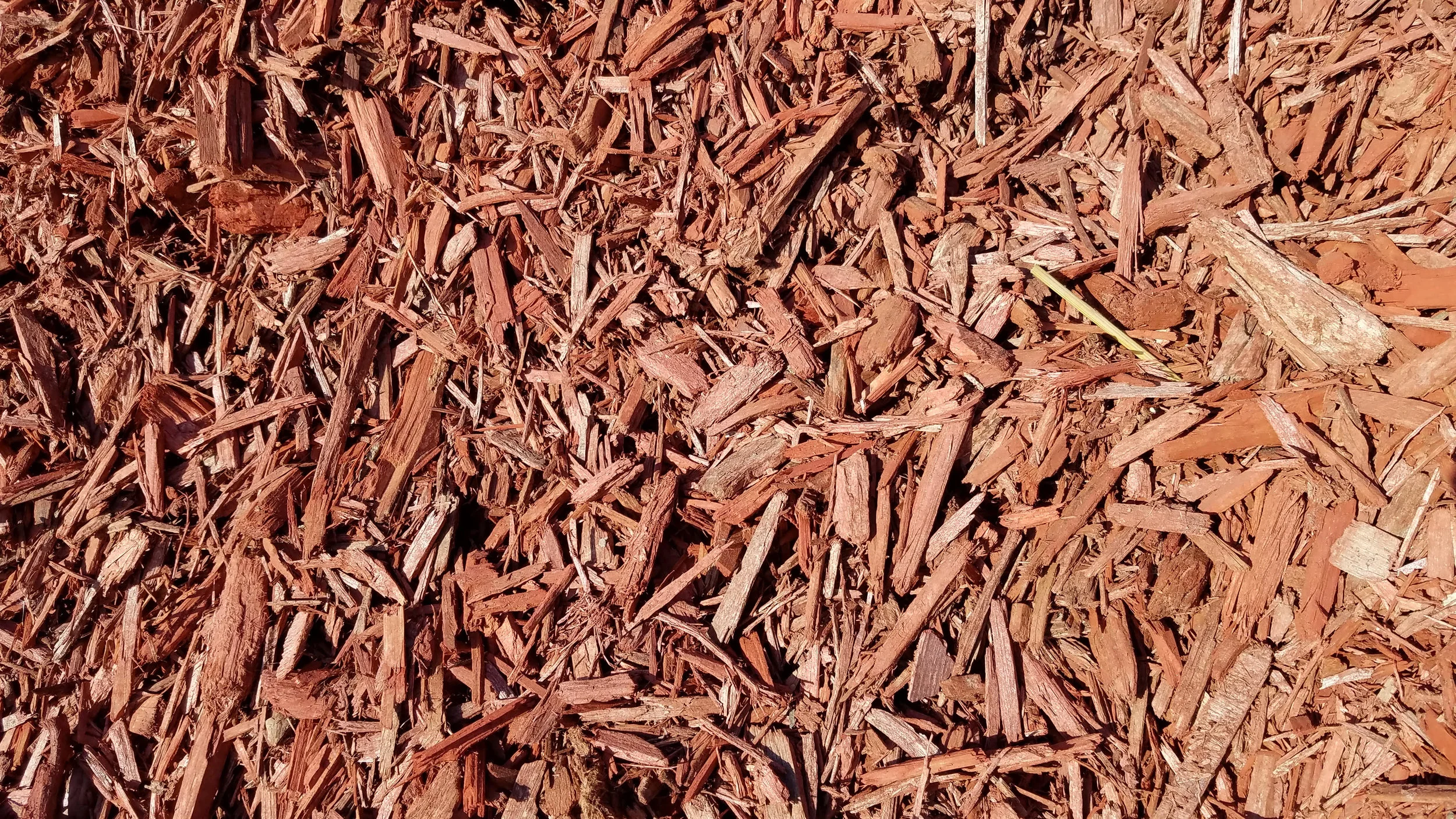 Hardscaping Materials Bulk Mulch — Hoerr Nursery