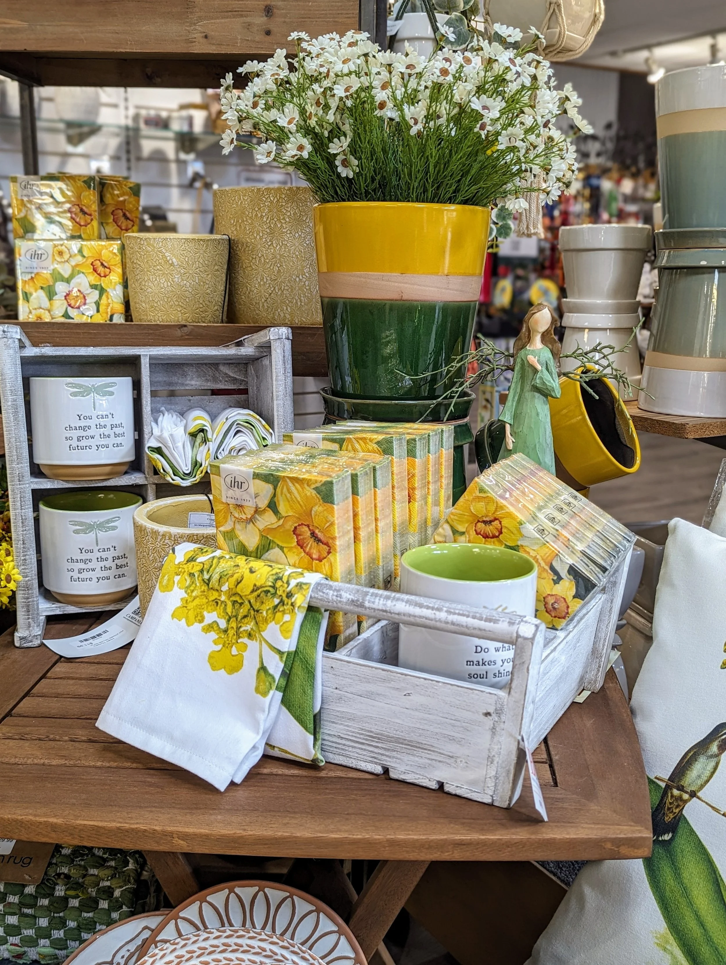 GARDEN SHOP — Hoerr Nursery