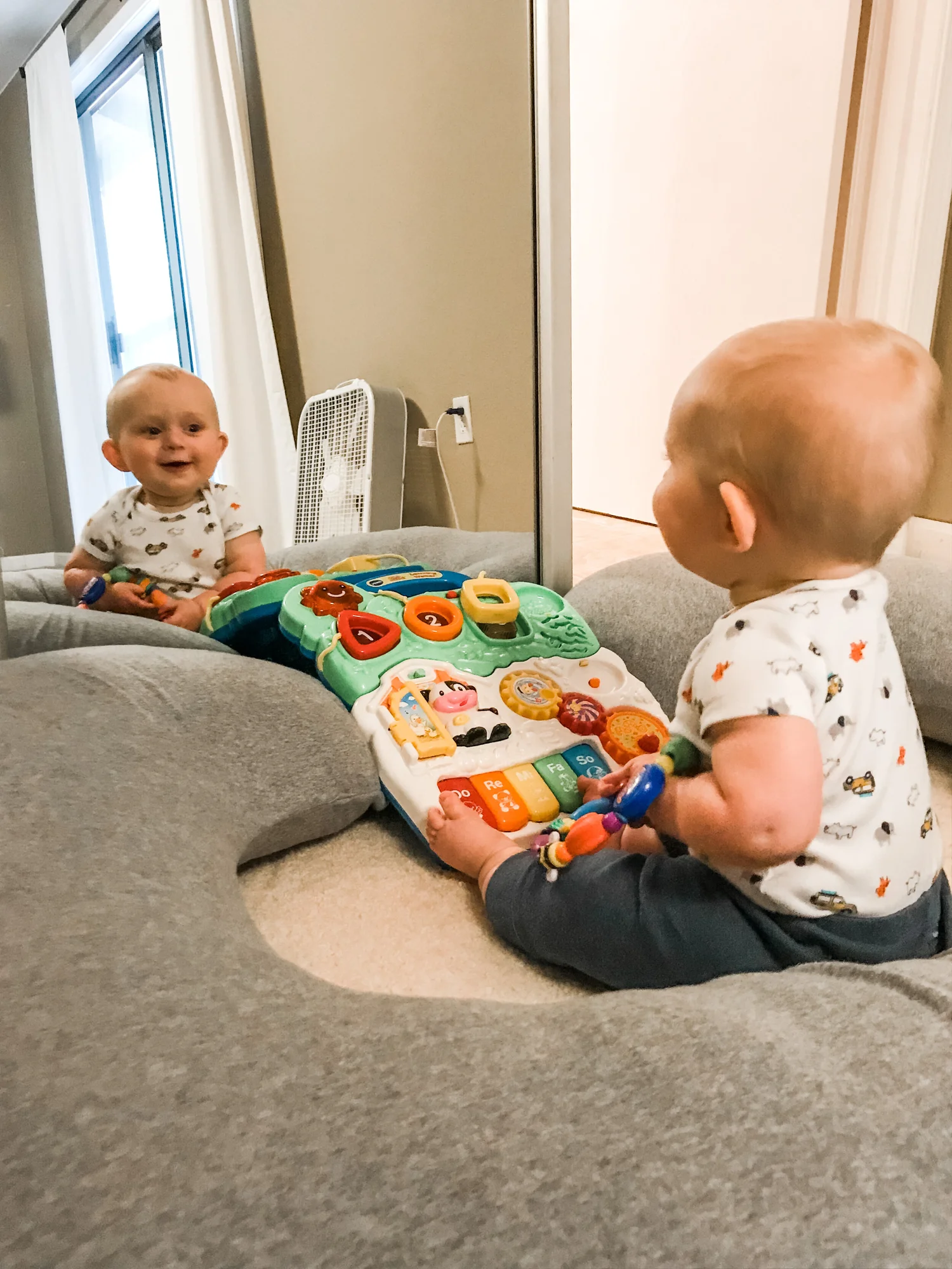 Sitting - How to Teach a Baby to Sit — Sprout + Thrive