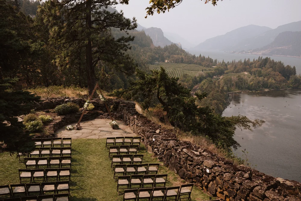 Alyssa & Brett | Griffin House Hood River, Oregon — Elle May ...