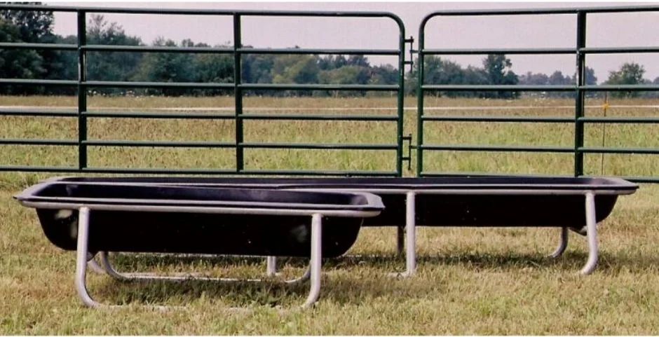 Feed Bunks — PROVICO