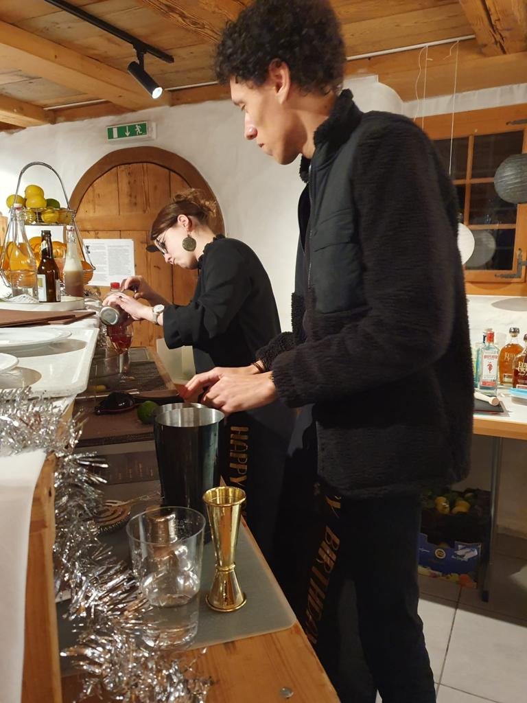 How We Set Up a Birthday Party Bar — The Susslife