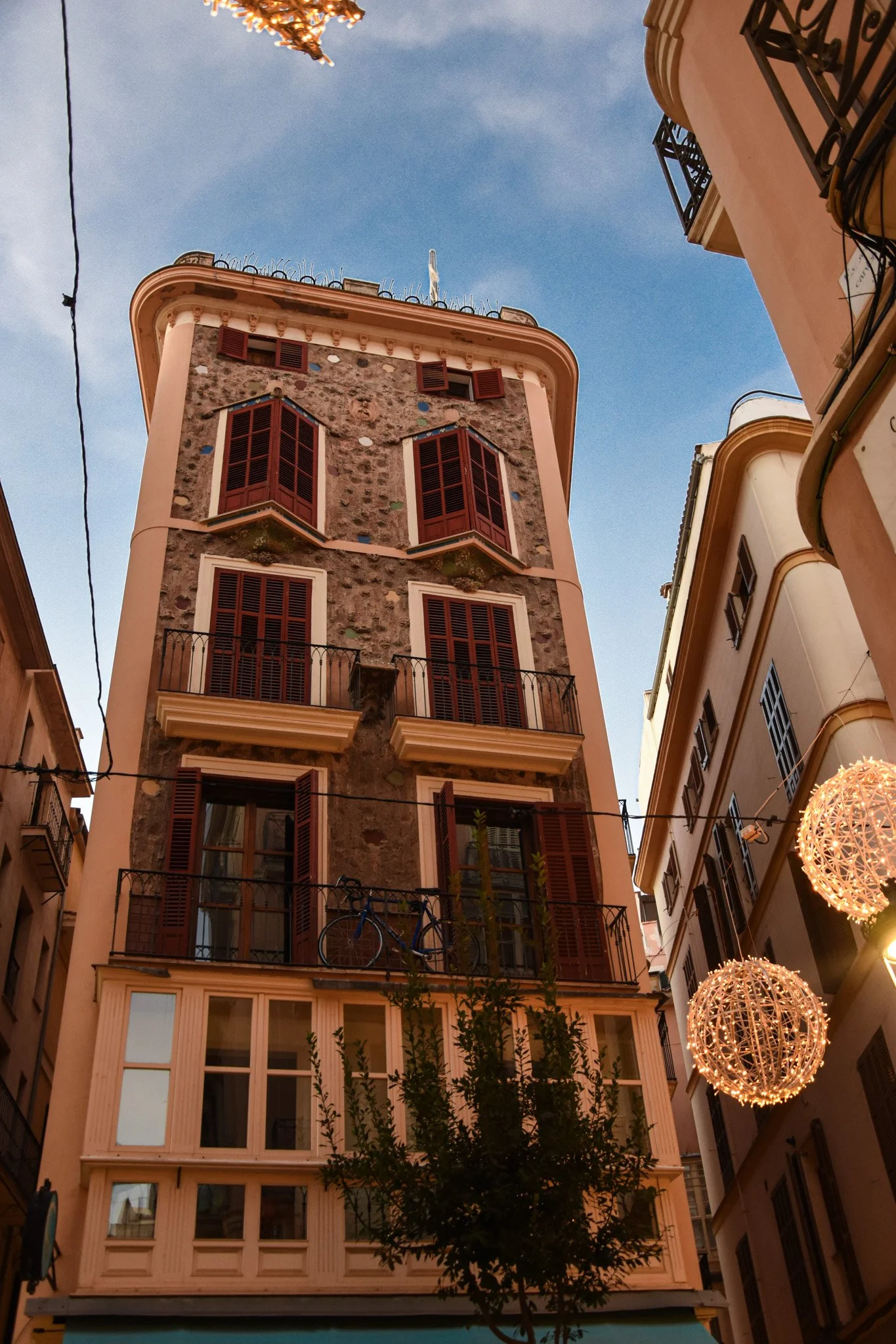 Explore Mallorca on Your Own: City Walking Tour — The Susslife
