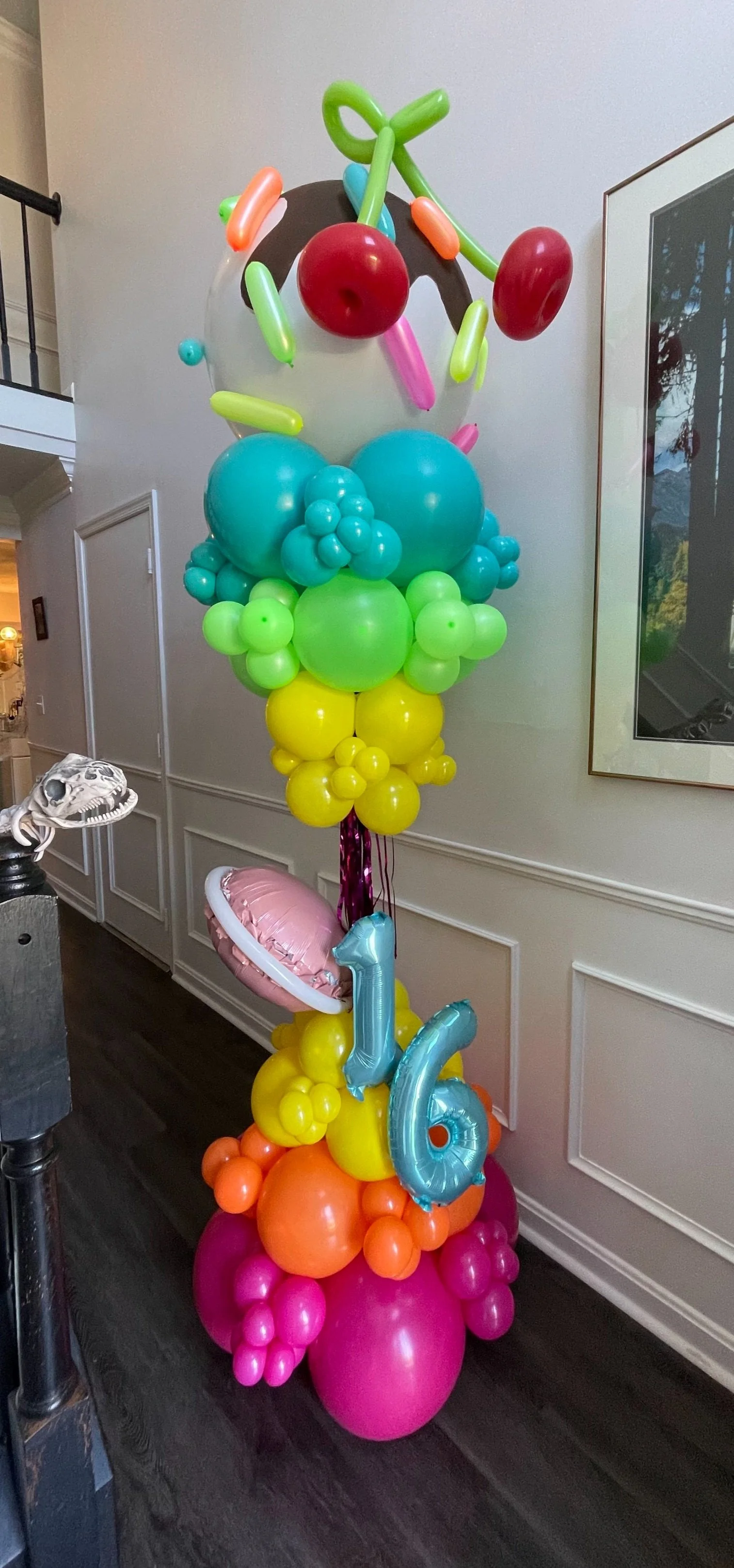 TANGLED BALLOONS