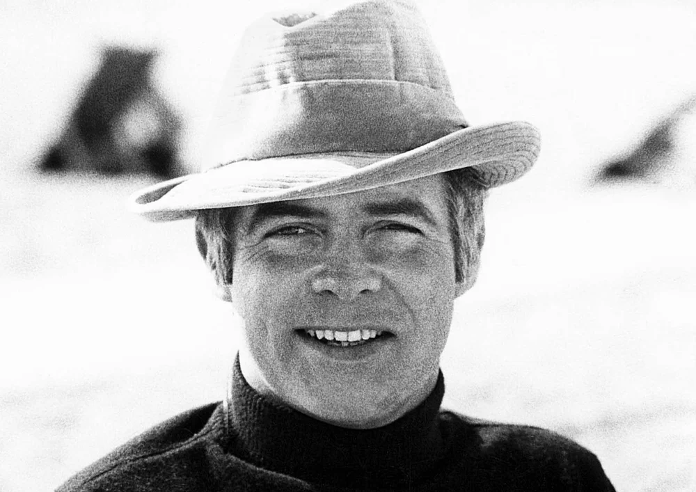 Biography — Ellen Graham