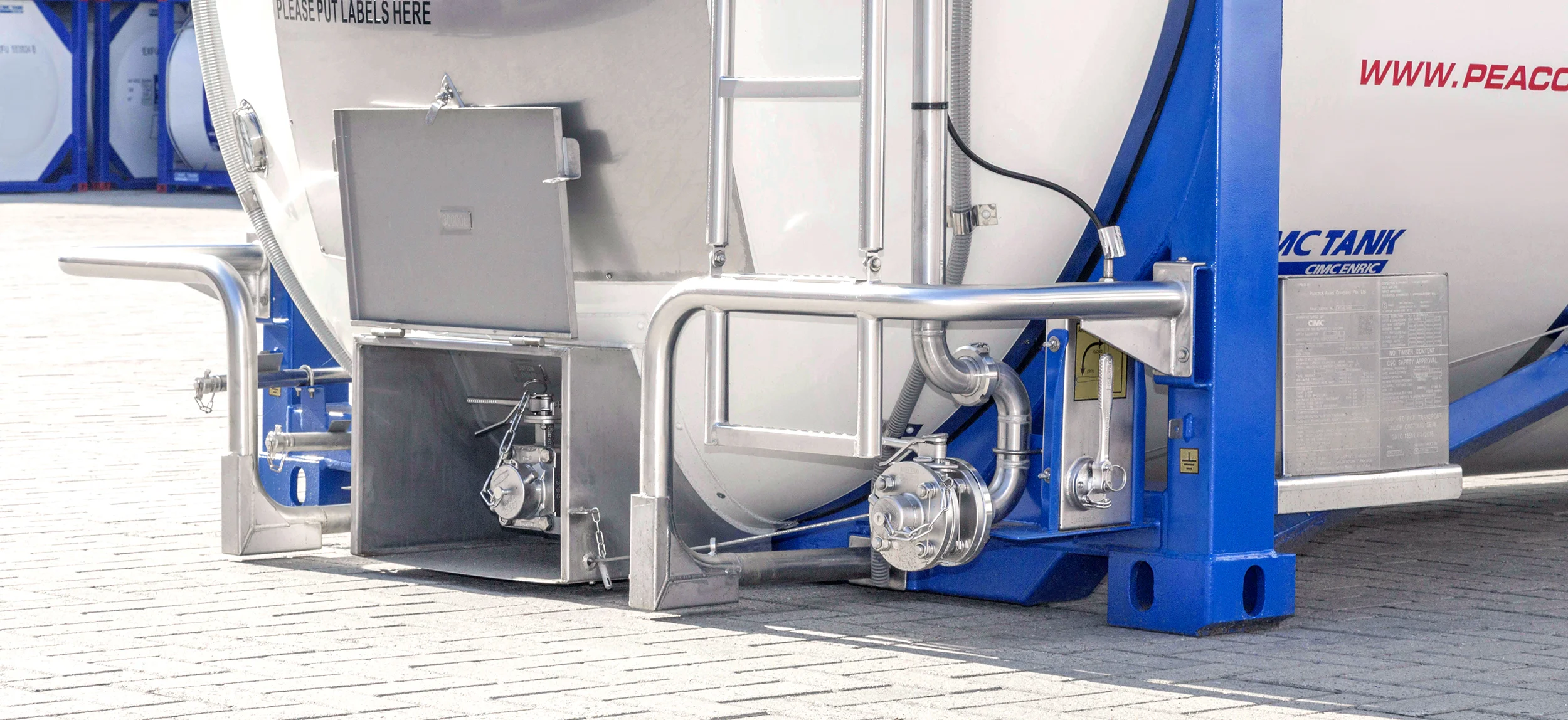 PEACOCK - Tankcontainer Leasing & Mietservice