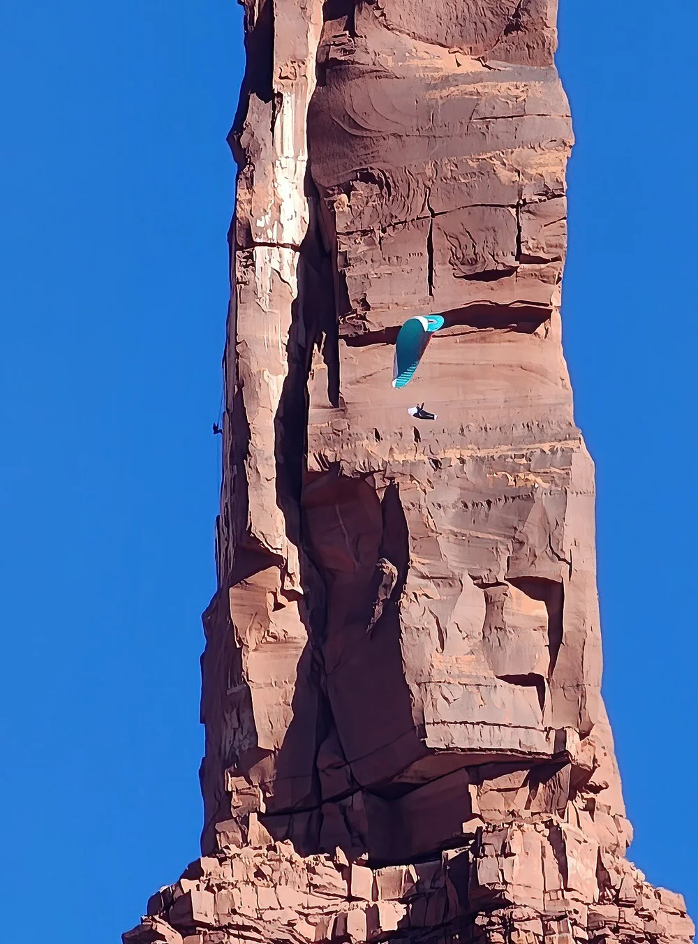 Nearly an hour of hang time... — GEOPHOTOSCAPES