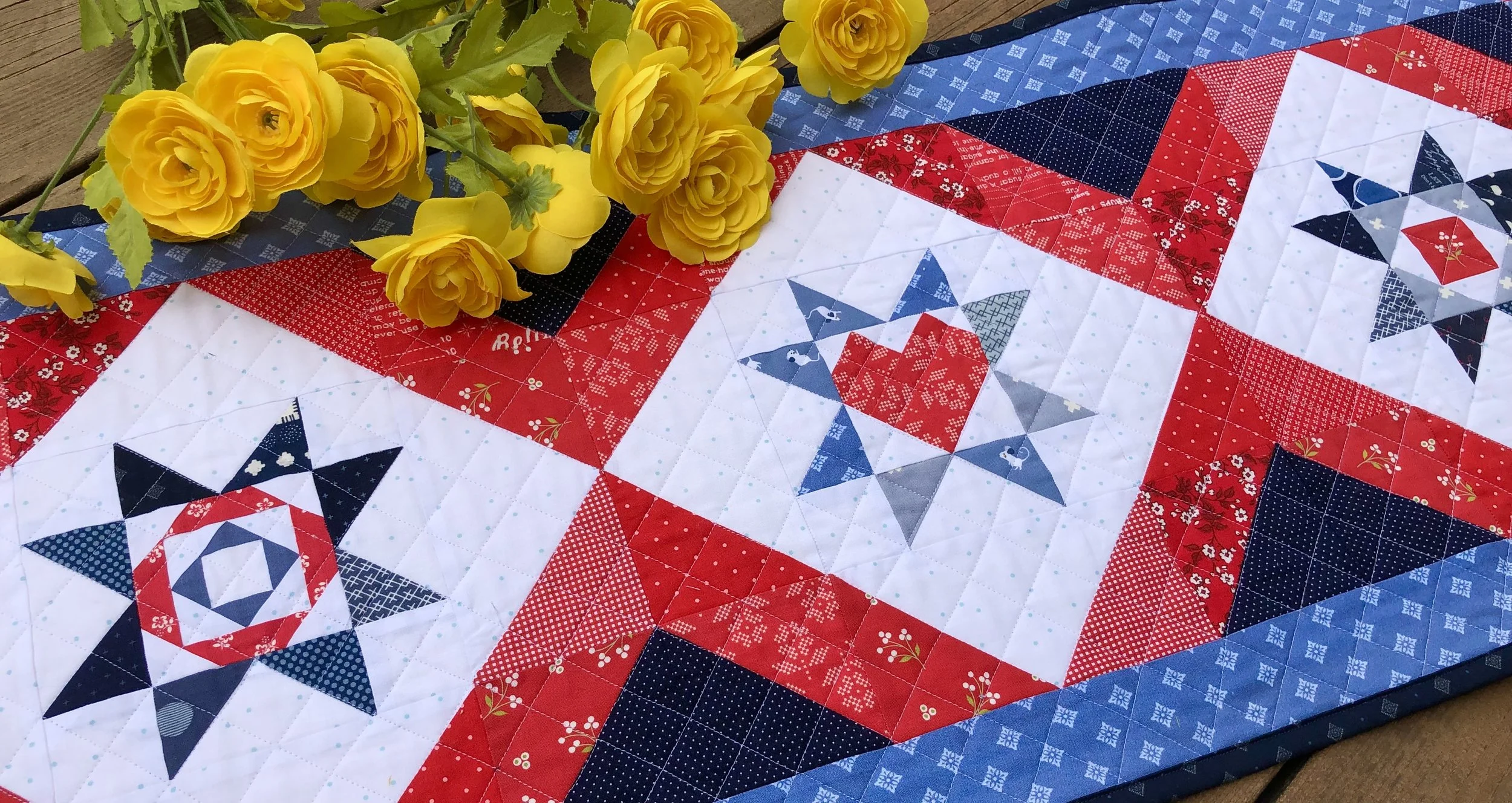 Tutorial - Scrappy Patriotic Stars Table Topper | Leila Gardunia Quilt Patterns
