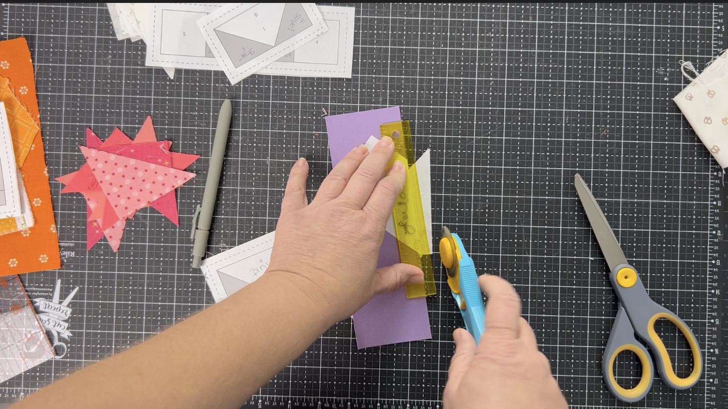 How to Foundation Paper Piece Scrappy Stars | Leila Gardunia Quilt Patterns