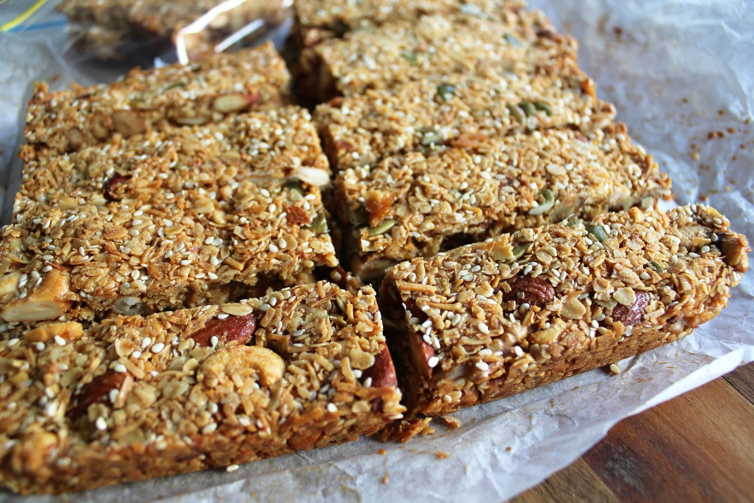 Energy protein bars — Holly Charlton Dietitian