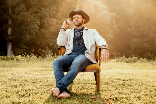 Bio — Drake White