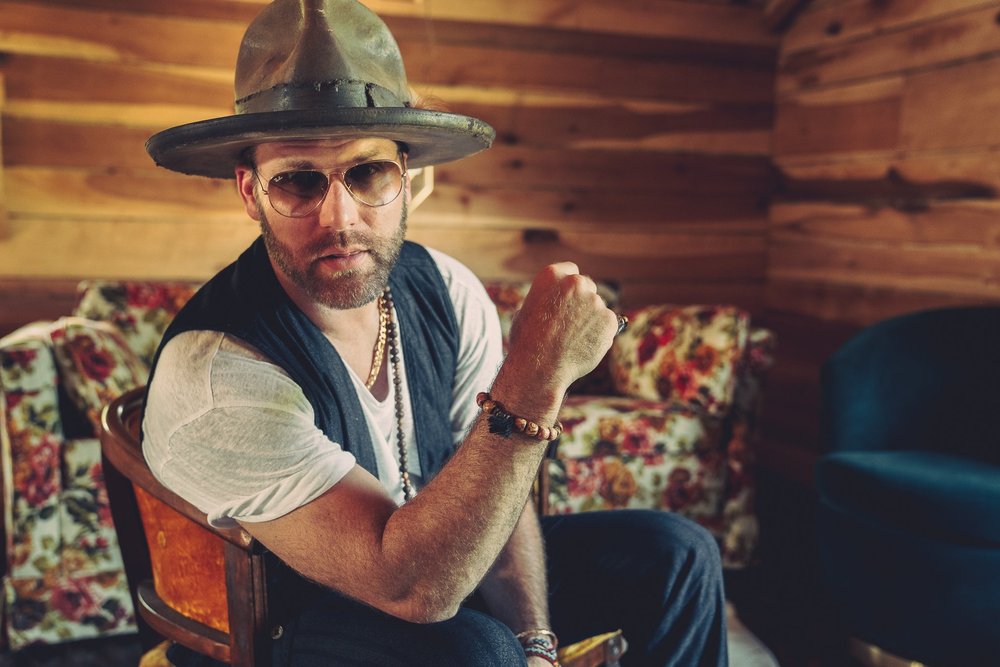 Bio — Drake White