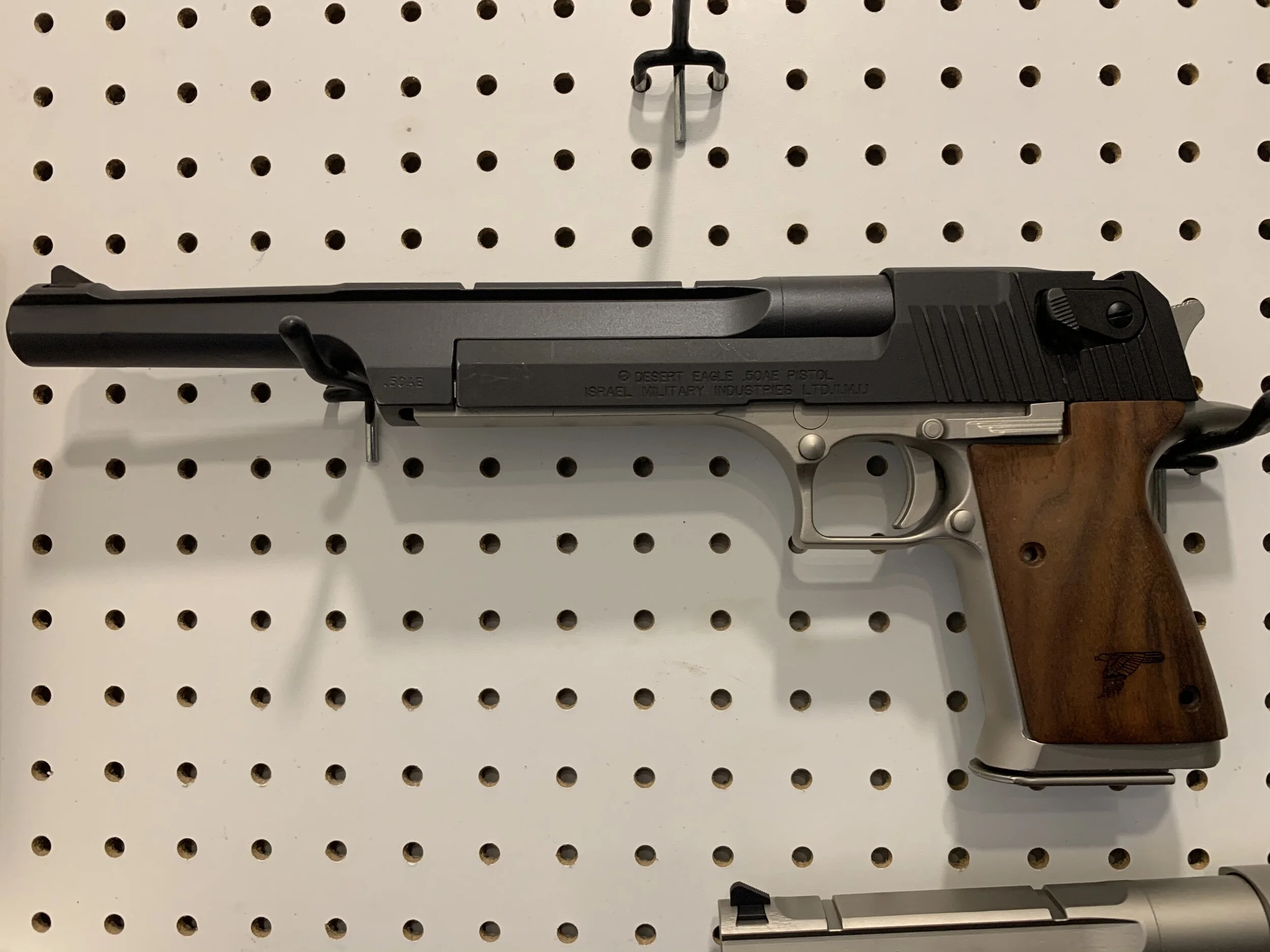 DESERT EAGLE .50AE 10" (RE2) — COLLECTOR DESIGN WERKS