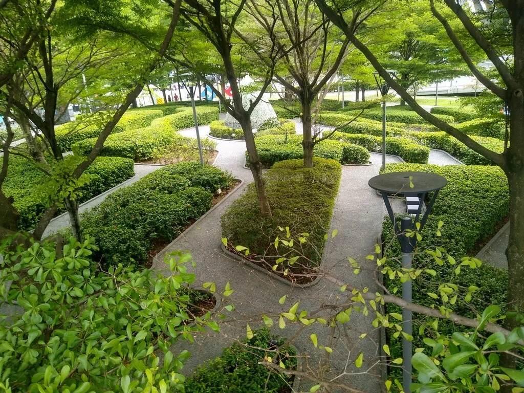 Visiting a Labyrinth and some Mazes in Singapore — Free Printable Mazes ...