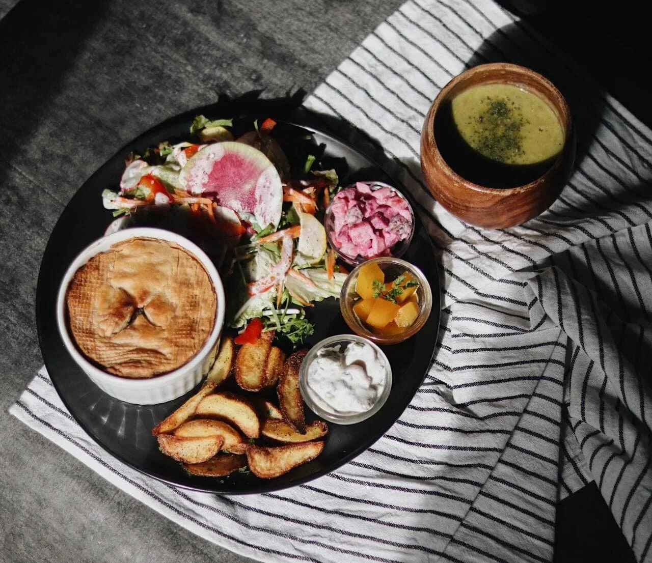 FEBRUARY LUNCH PLATE / FINLAND — HOUSE × KOMORA