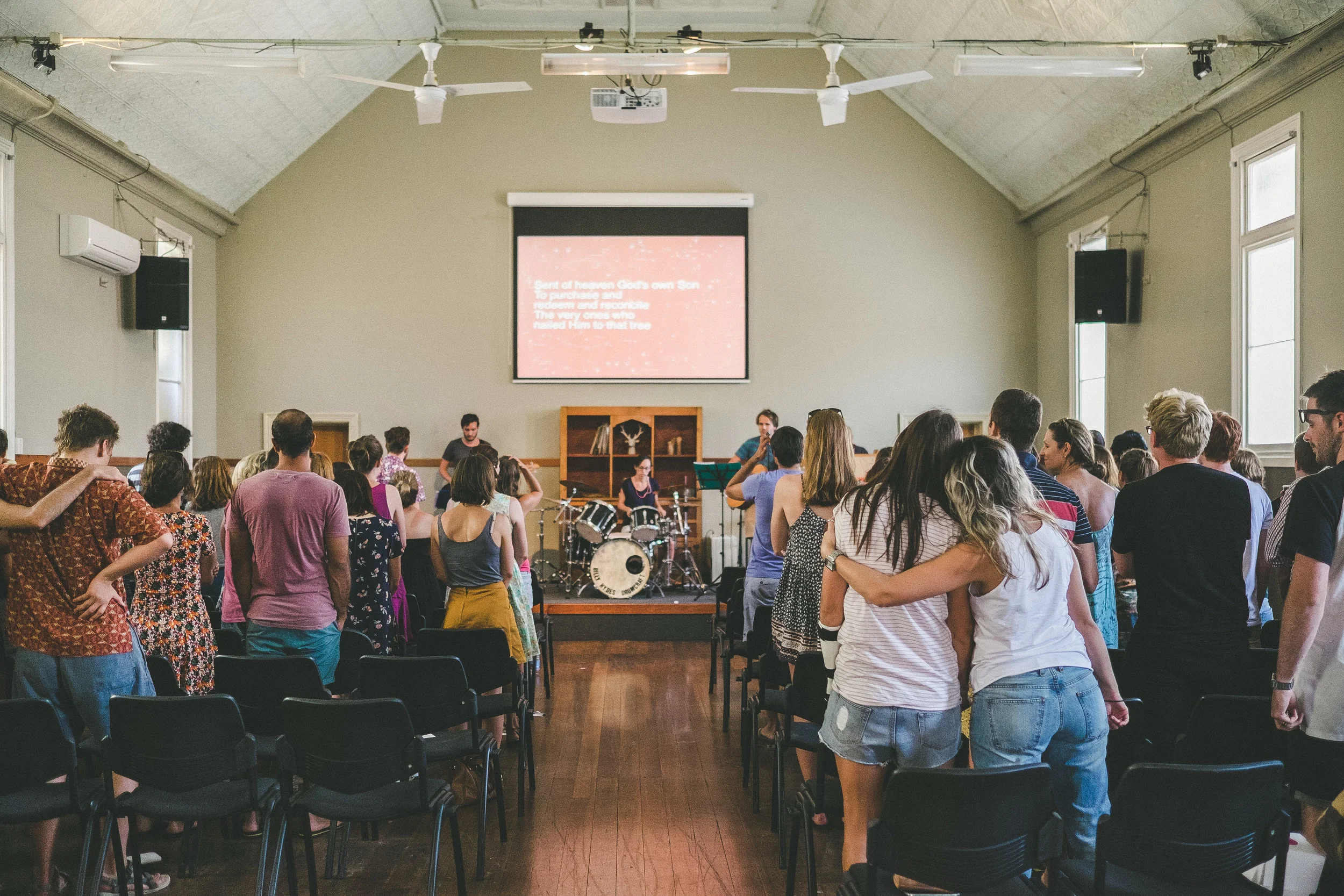 An introduction to intergenerational ministry — Youthworks
