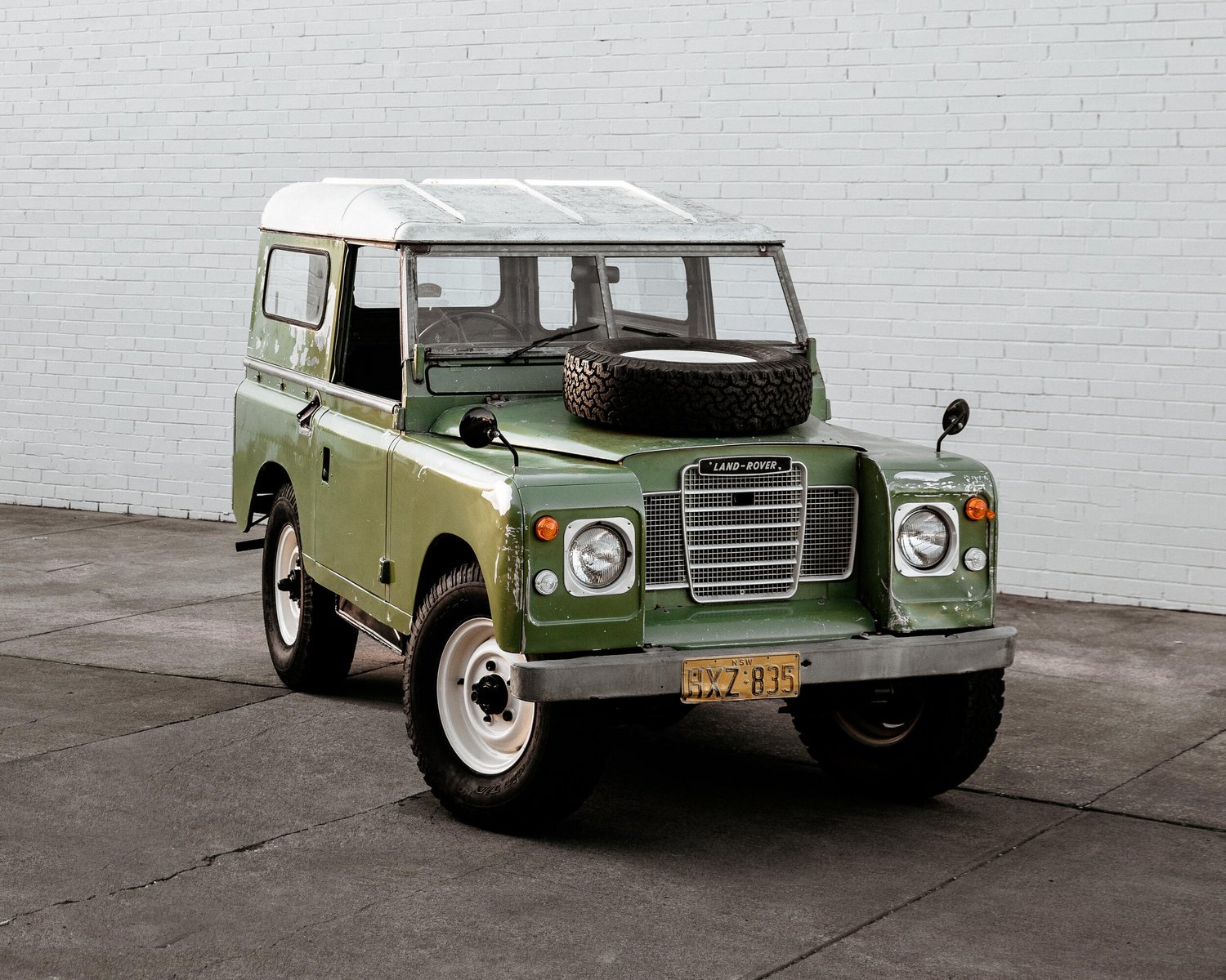 1976 Land Rover Series III — Sunday Garage The Four Wheel Drive ...