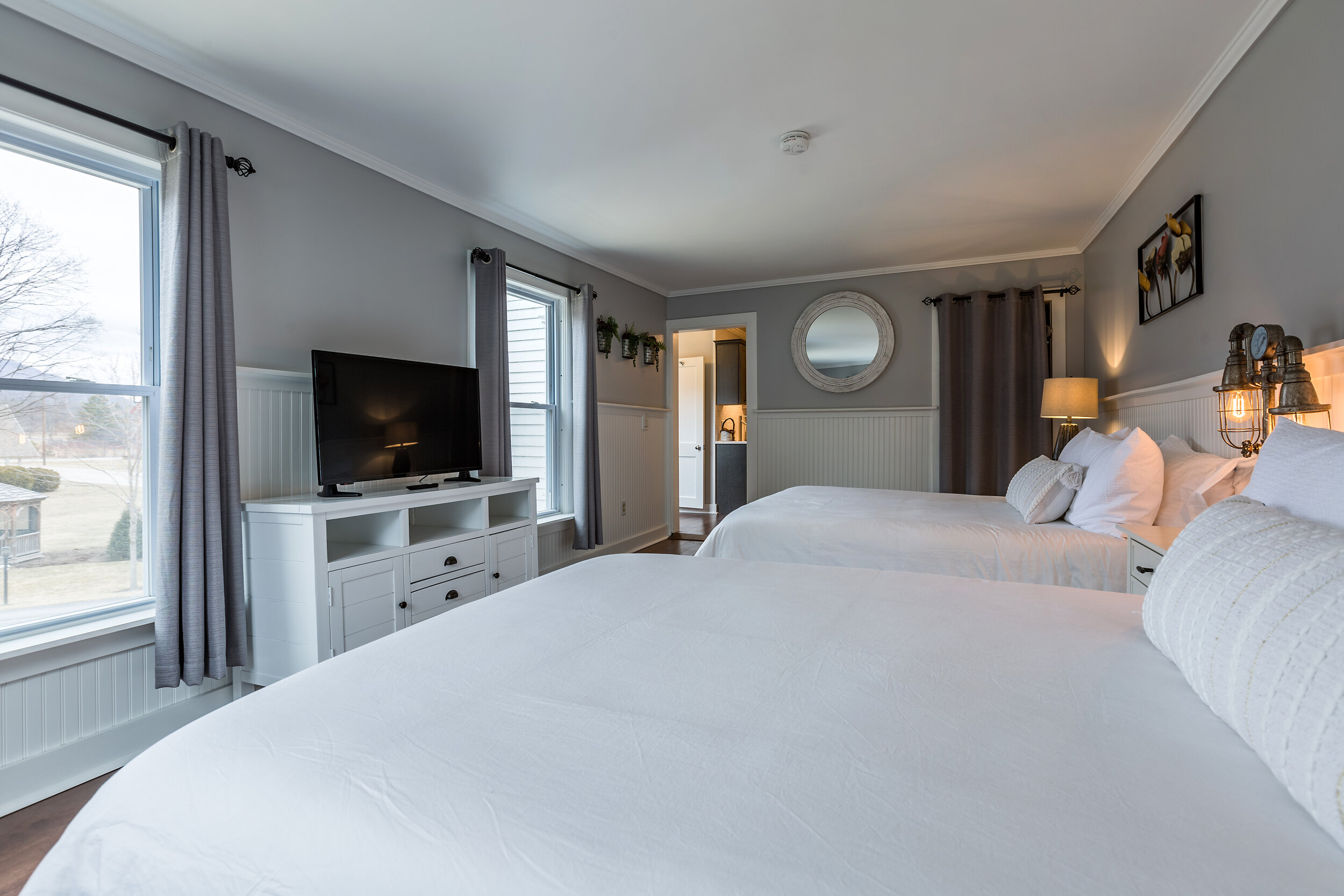 Rooms - Where to Stay Downtown Manchester, VT | Barnstead Inn