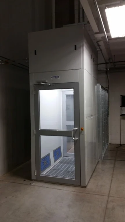 Air Shower — Laminair Systems