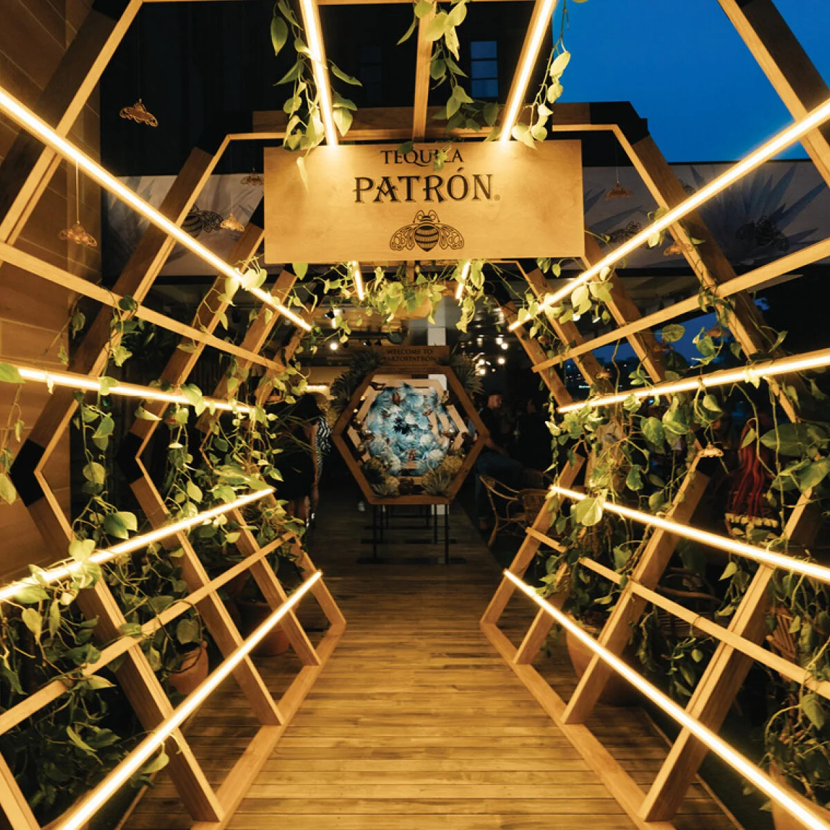 Corporate Event Displays | Product Launches | Outdoor Events — DisplayWise