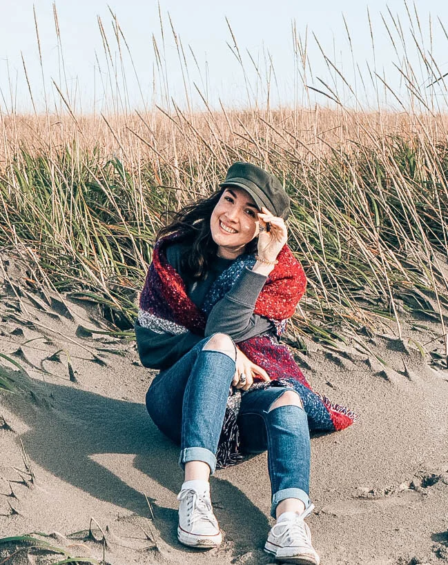 How to Meet People While Traveling Solo | Lucilehr.com