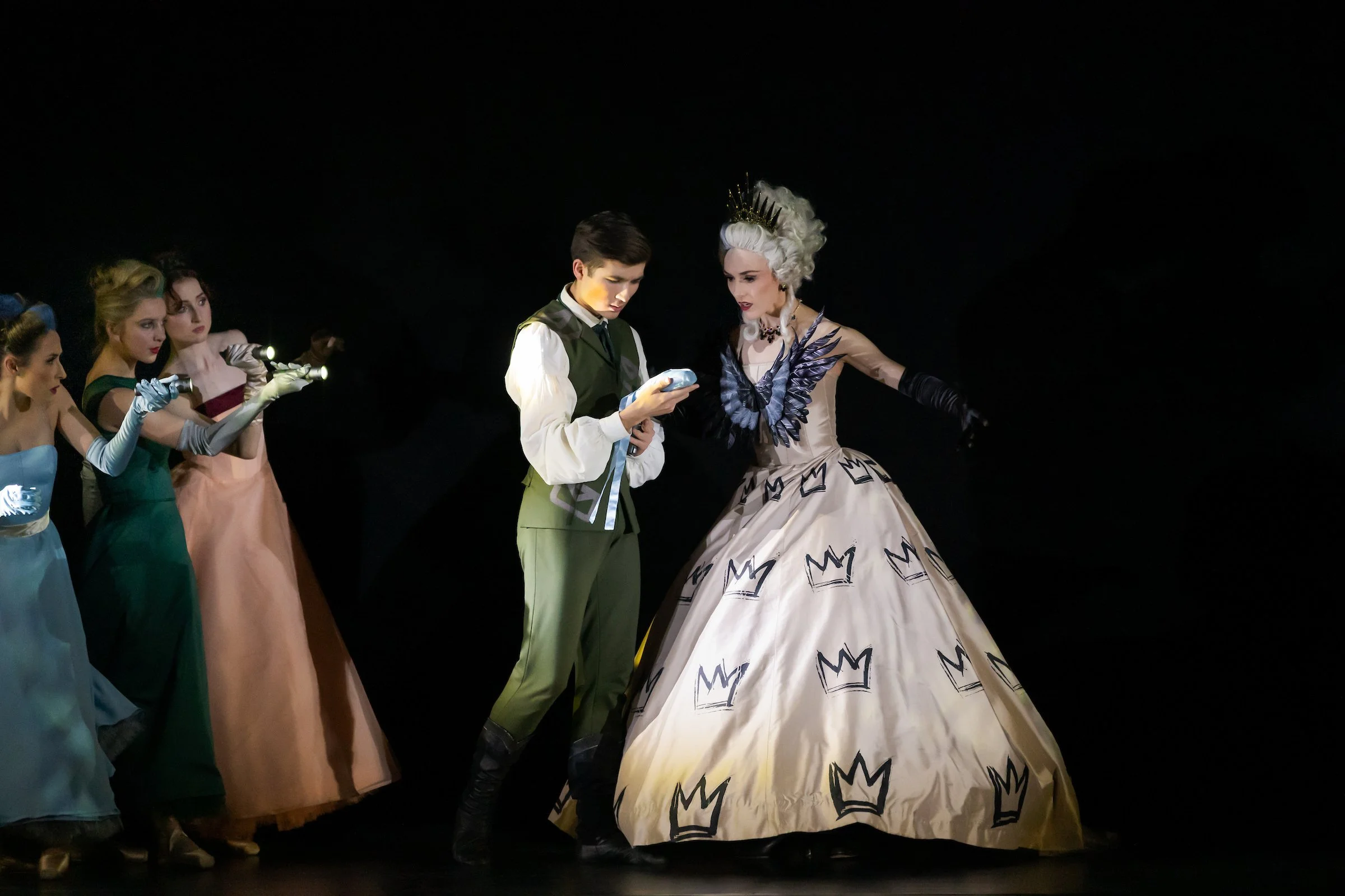 Cinderella/ Royal New Zealand Ballet 2022 — Emma > Kingsbury