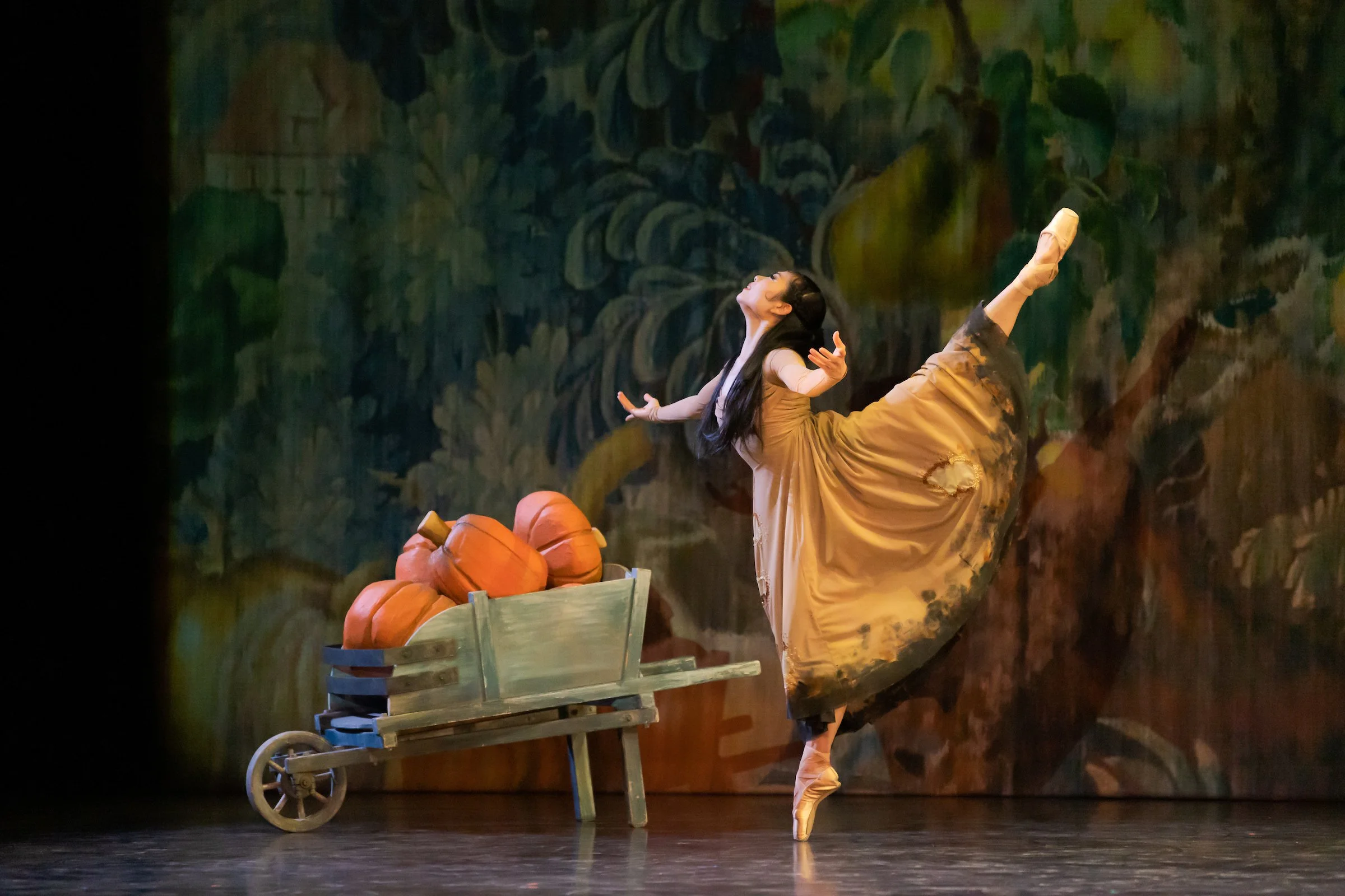 Cinderella/ Royal New Zealand Ballet 2022 — Emma > Kingsbury