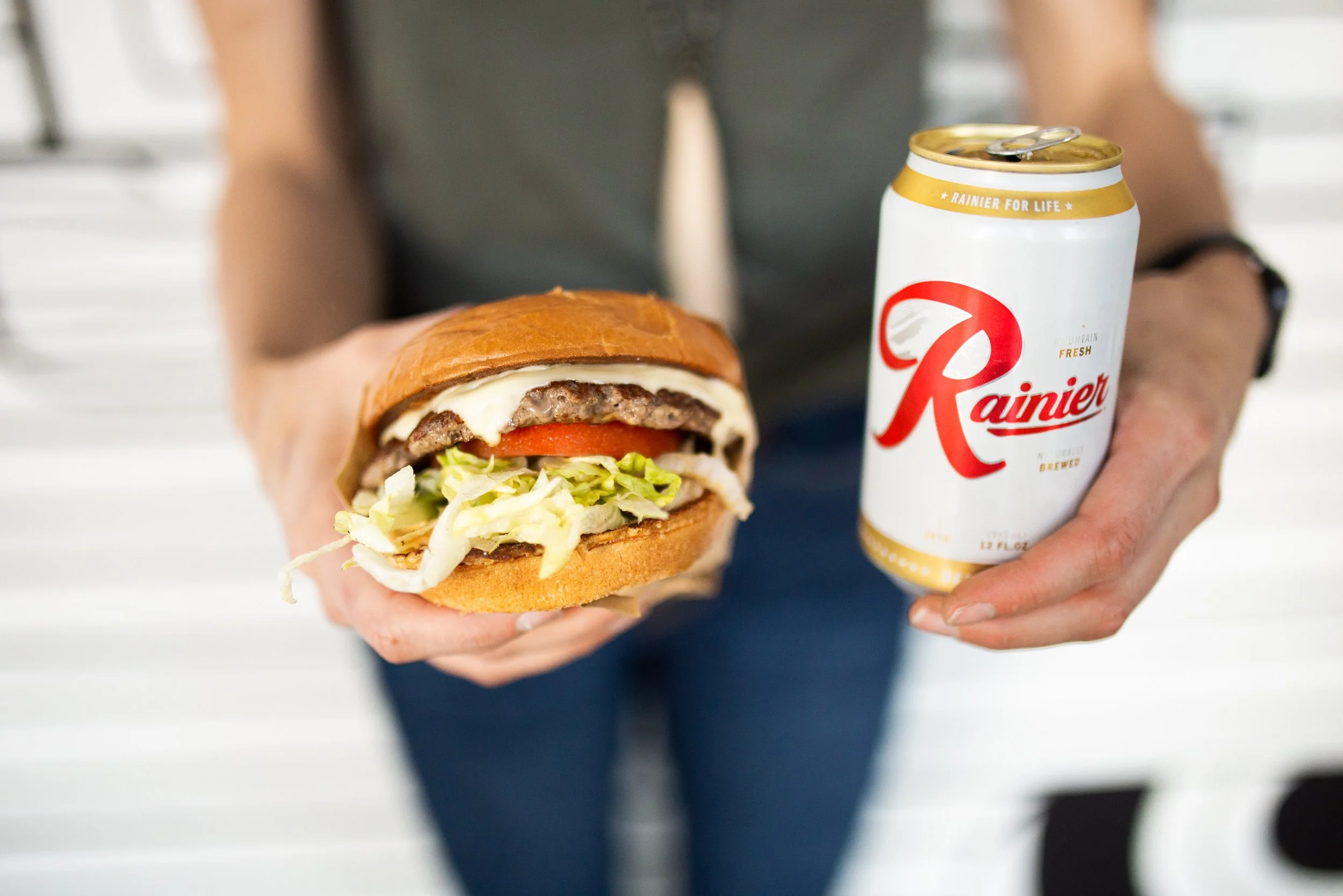 Wally & Buck | Missoula's Smash Burgers