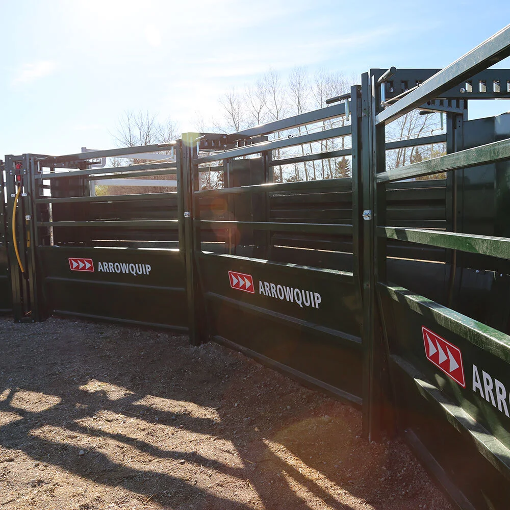 Cattle Handling Equipment | Hydraulic Squeeze Crush | Sweep Pen ...