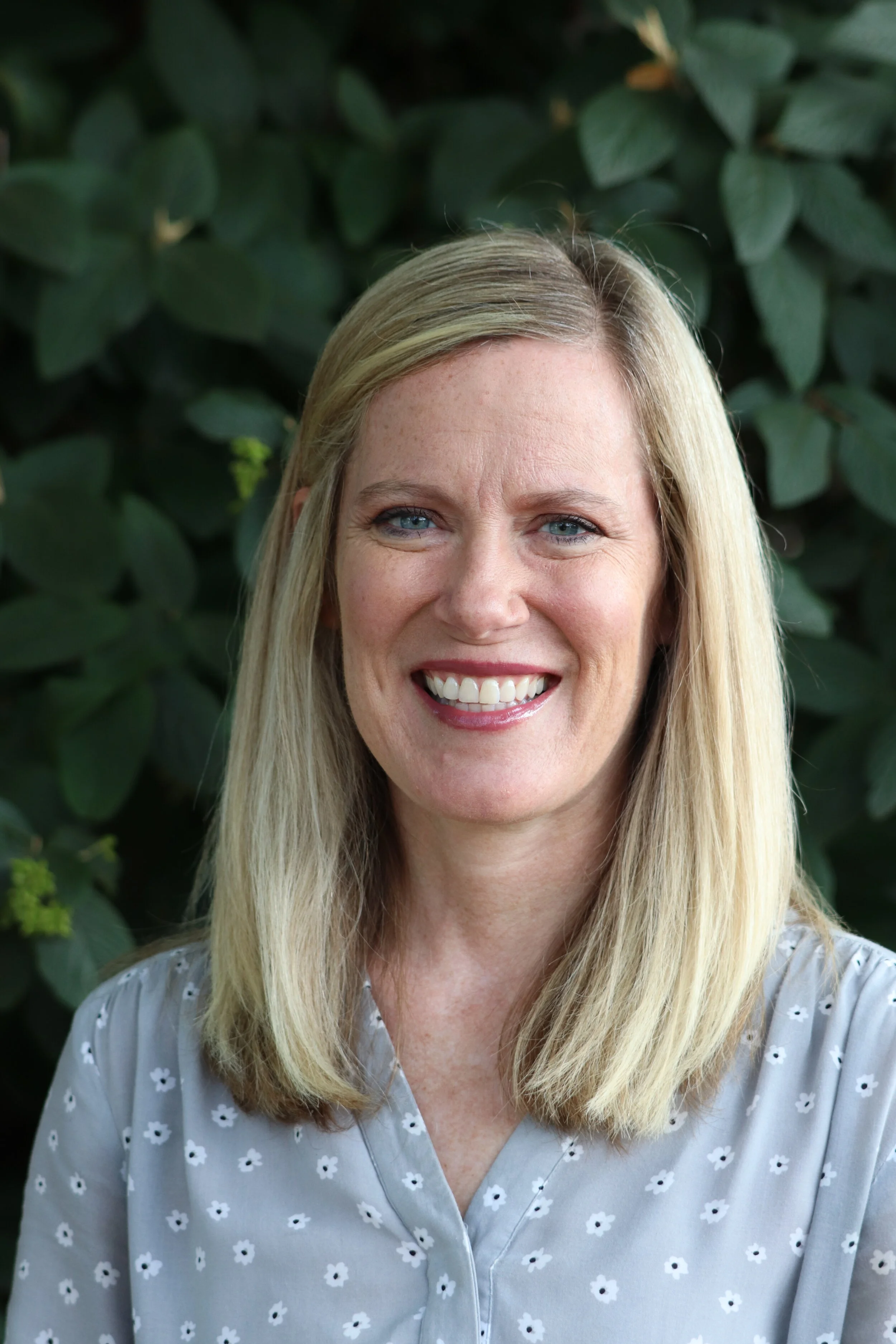 Lisa Falls's Instagram, Twitter & Facebook on IDCrawl