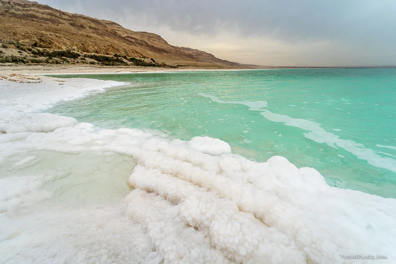 The Dead Sea on a Budget - Swimming on Jordan's side for free ...