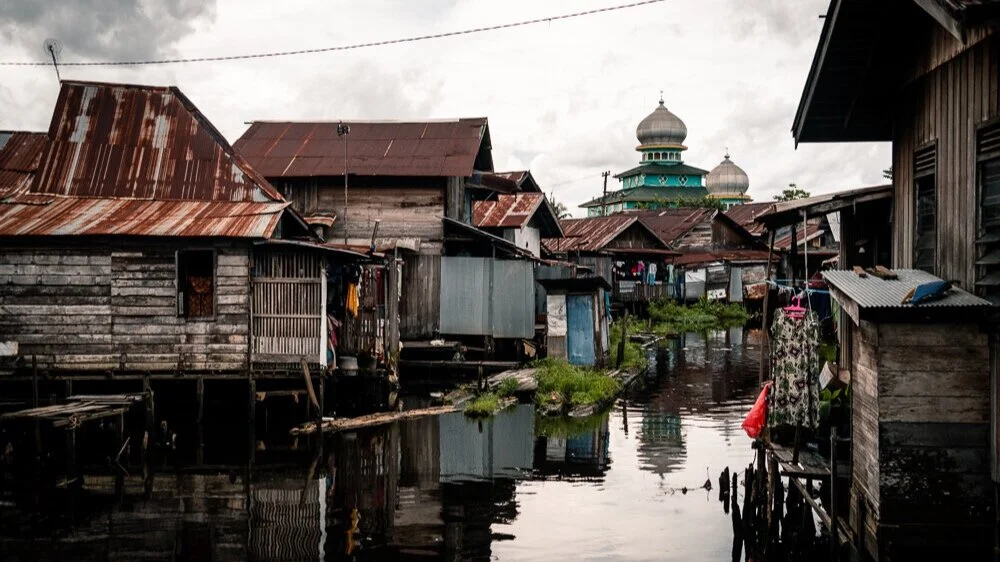 Banjarmasin Canal Tour - A Boat Trip through the “River City ...