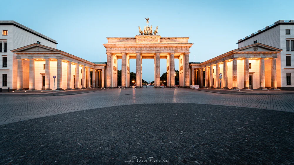 7 Spots to Photograph Brandenburg Gate - A Guide for Travel ...