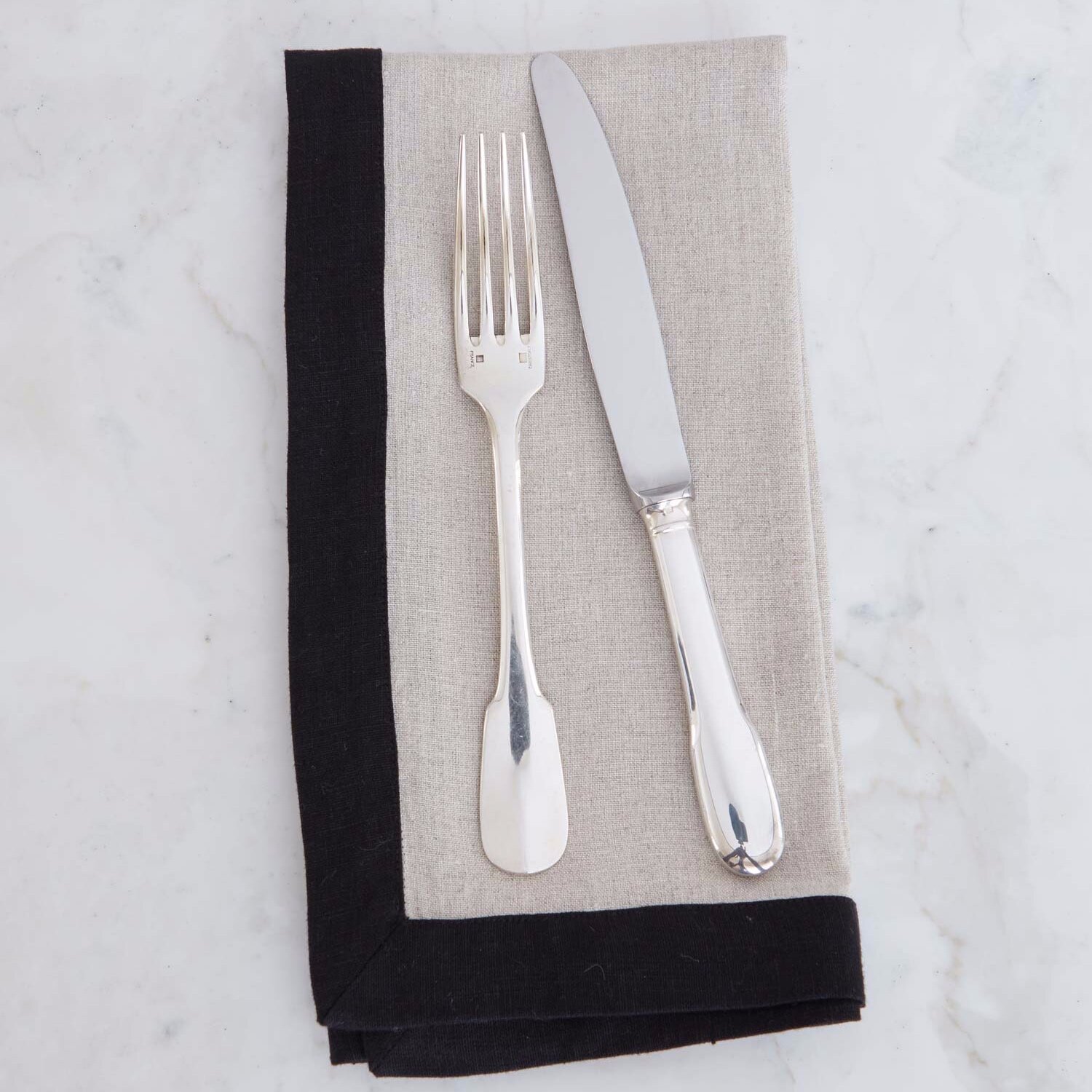 DINNER NAPKINS — Walker Valentine