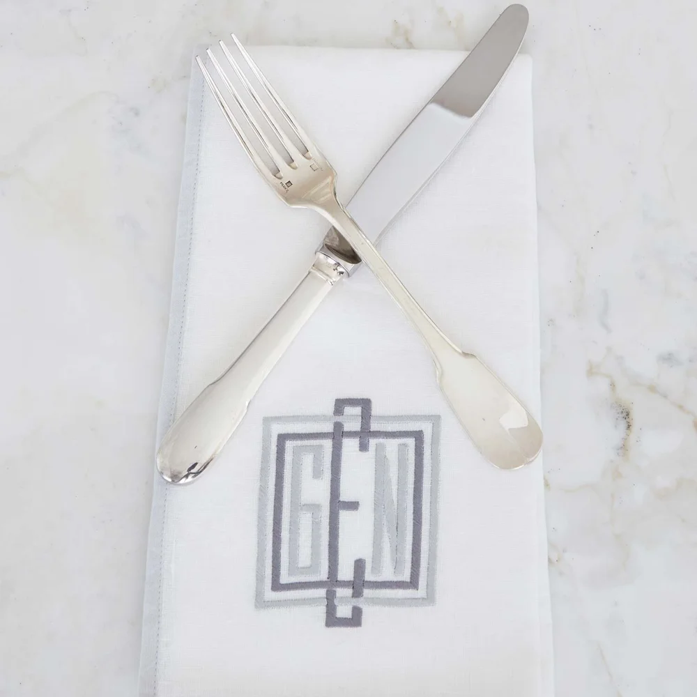 DINNER NAPKINS — Walker Valentine