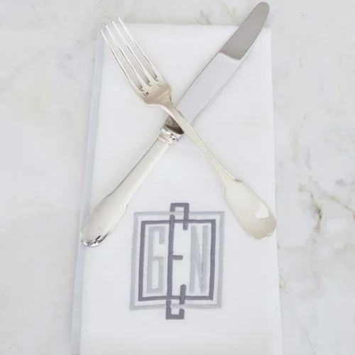DINNER NAPKINS — Walker Valentine