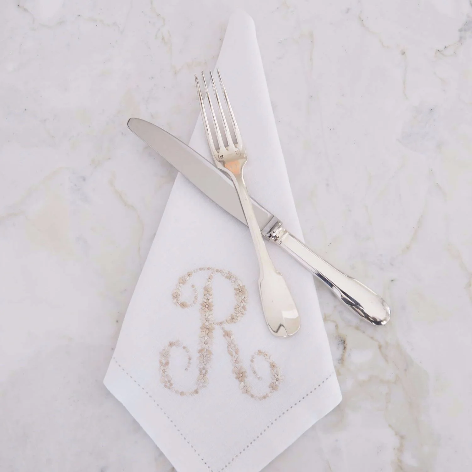 DINNER NAPKINS — Walker Valentine