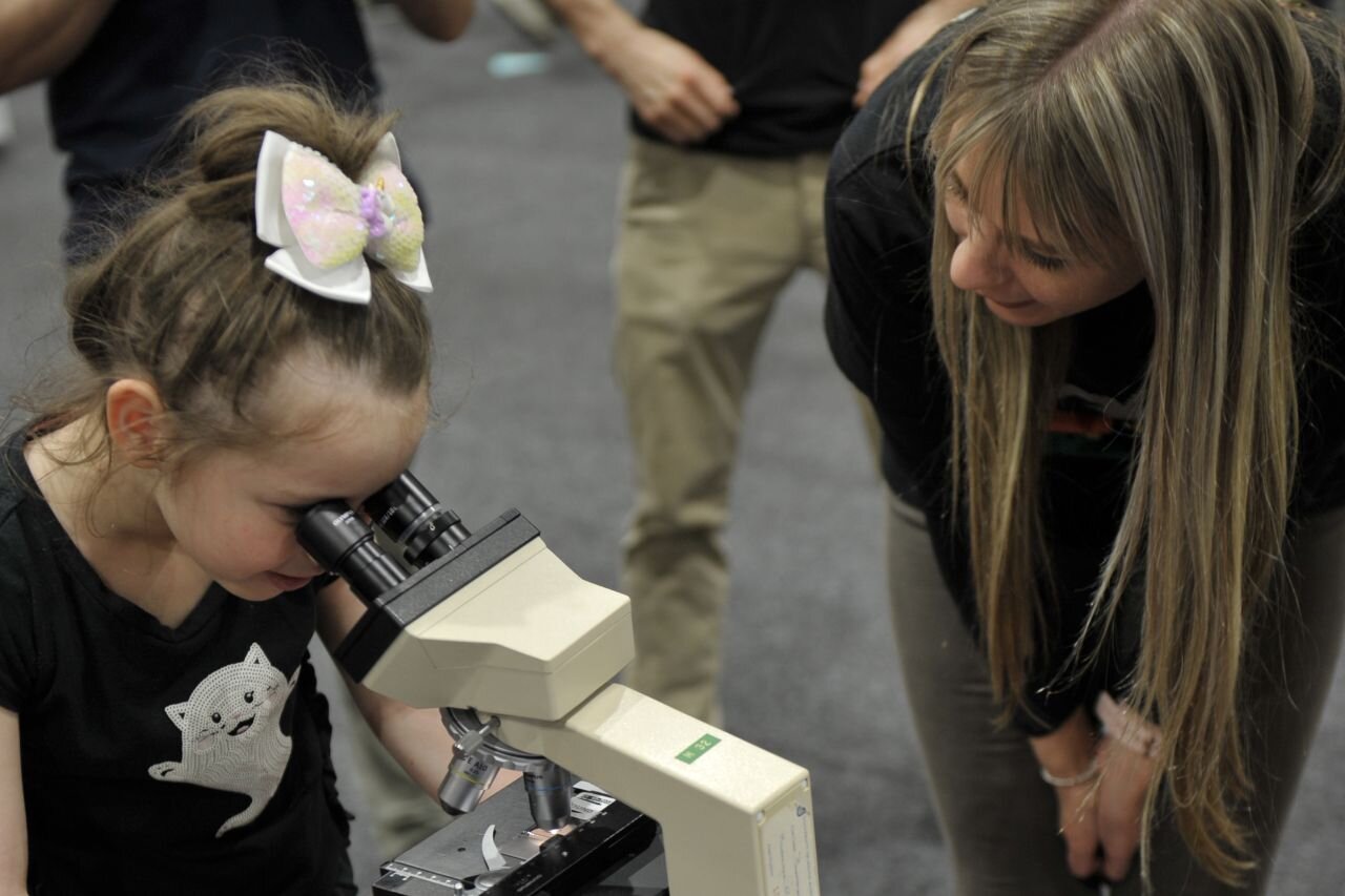 Science Alive! — Australian Society for Microbiology