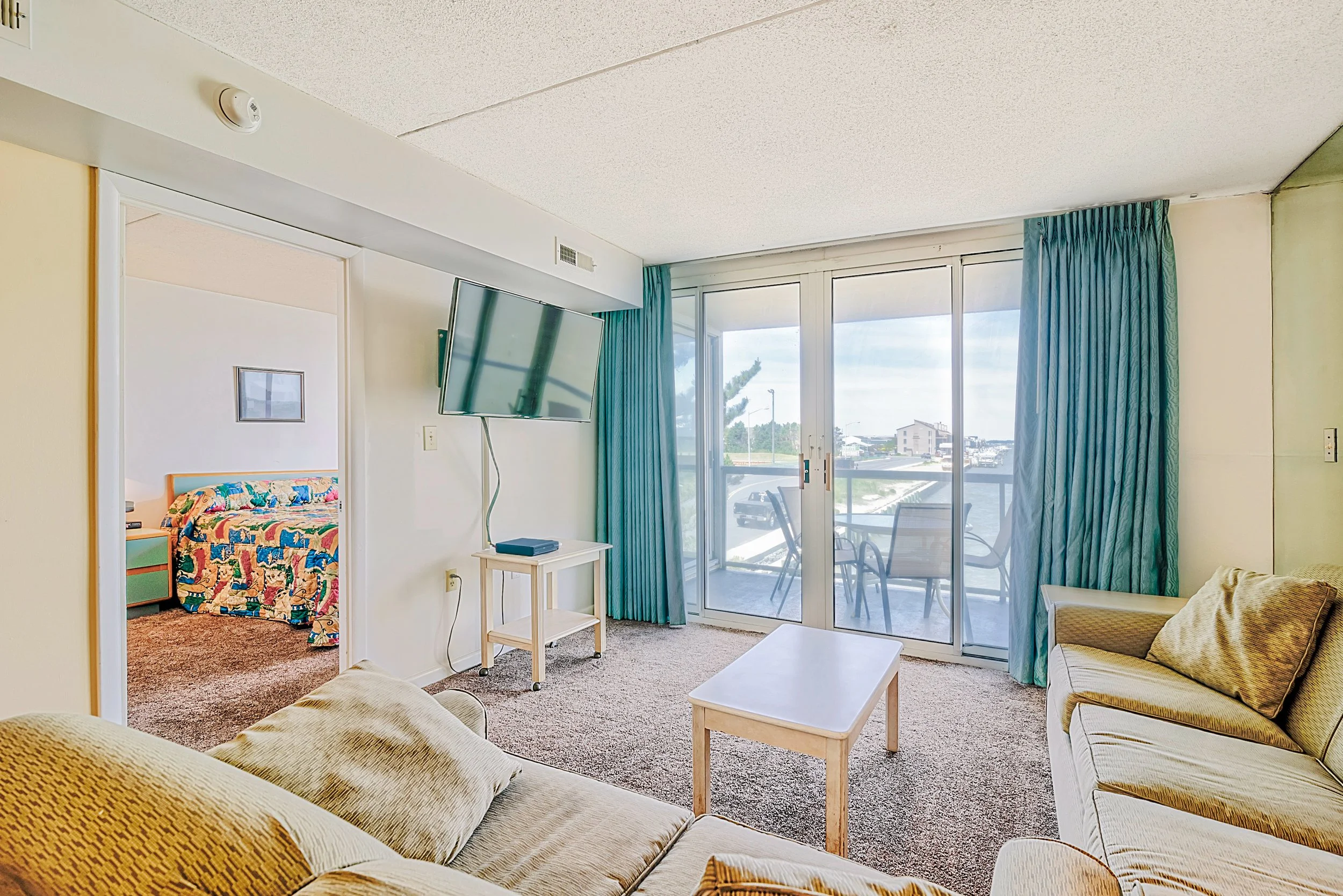 Senior Week 2022 Rentals — Bay Club Resort - Ocean City, MD