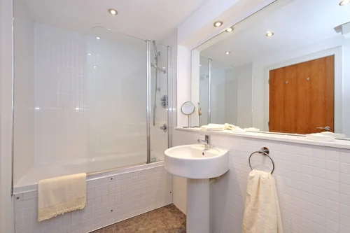 Earls Court, Anderson Drive, Aberdeen — Caroline Walker Property Leasing