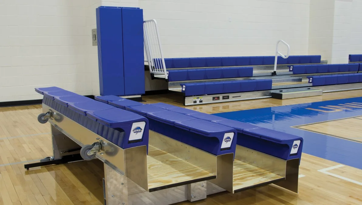 Indoor/Outdoor Seating — Insight Inc