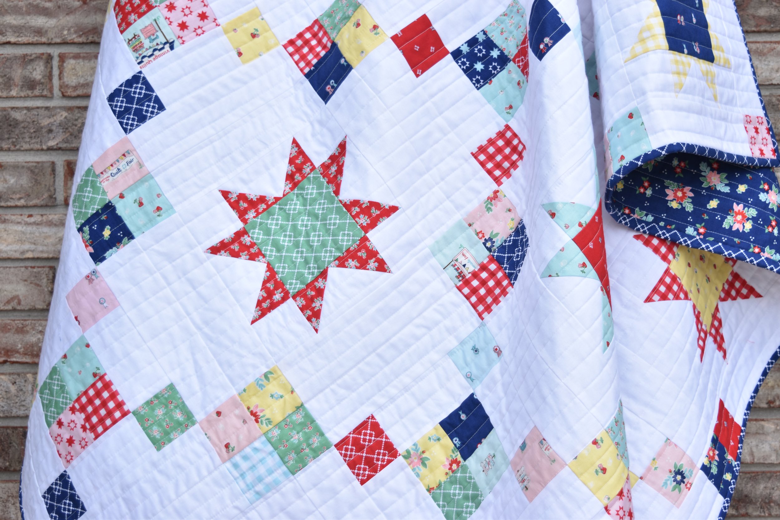 Star Chain {a FREE Layer Cake quilt pattern} — Material Girl Quilts