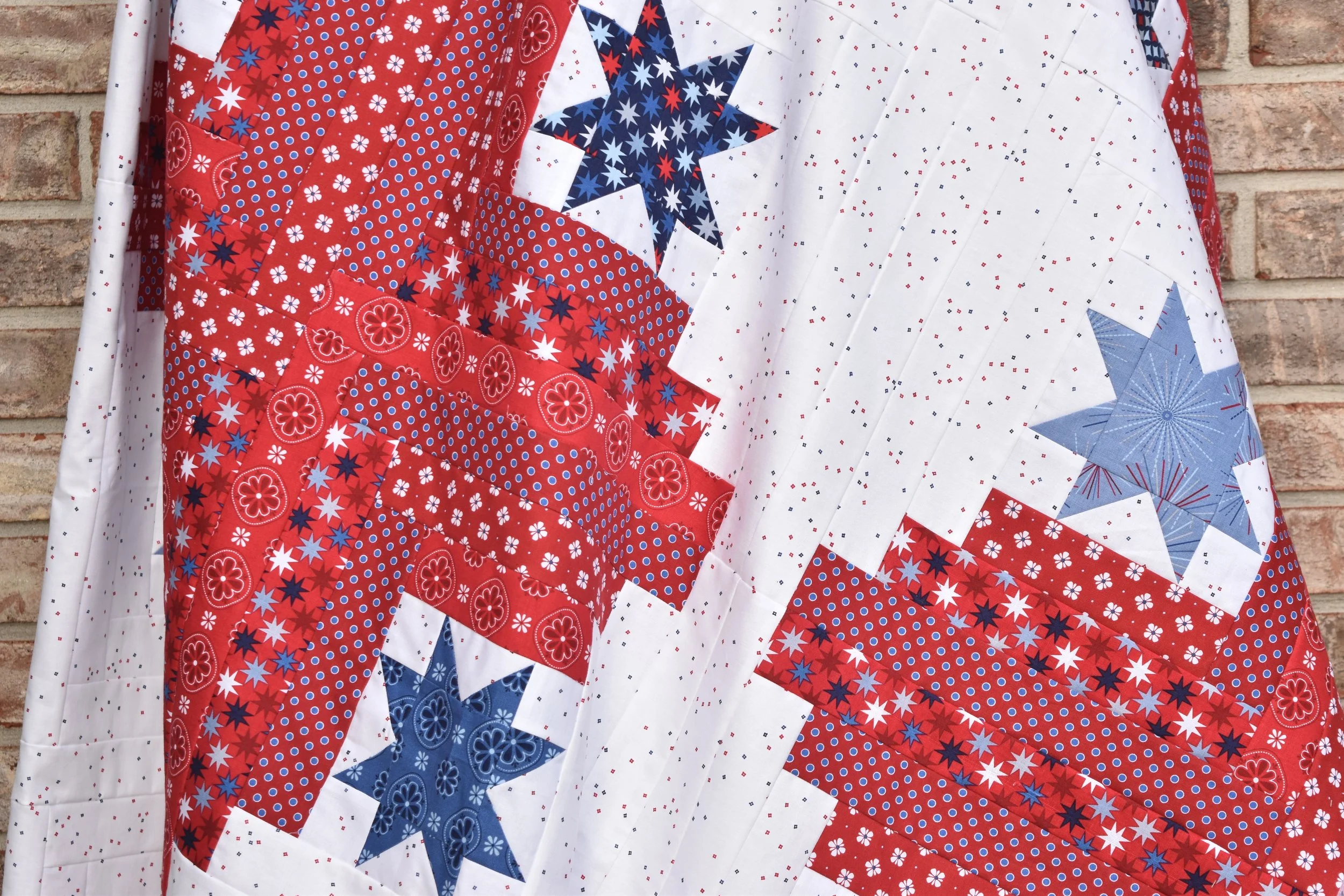 Star Spangled quilt {and a closer look at Picadilly fabric ...