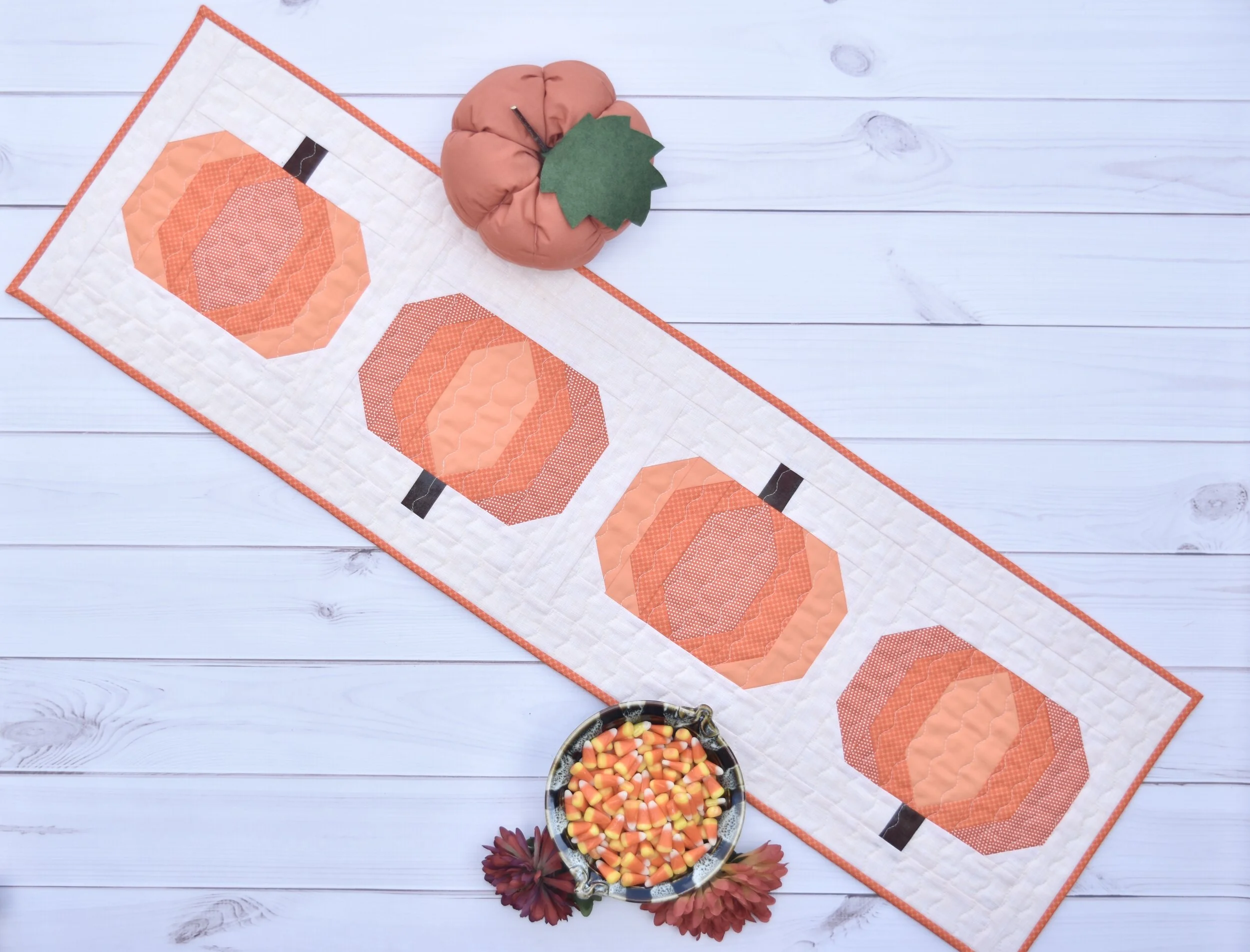Pumpkin Patch Table Runner {a free pattern!} — Material Girl Quilts