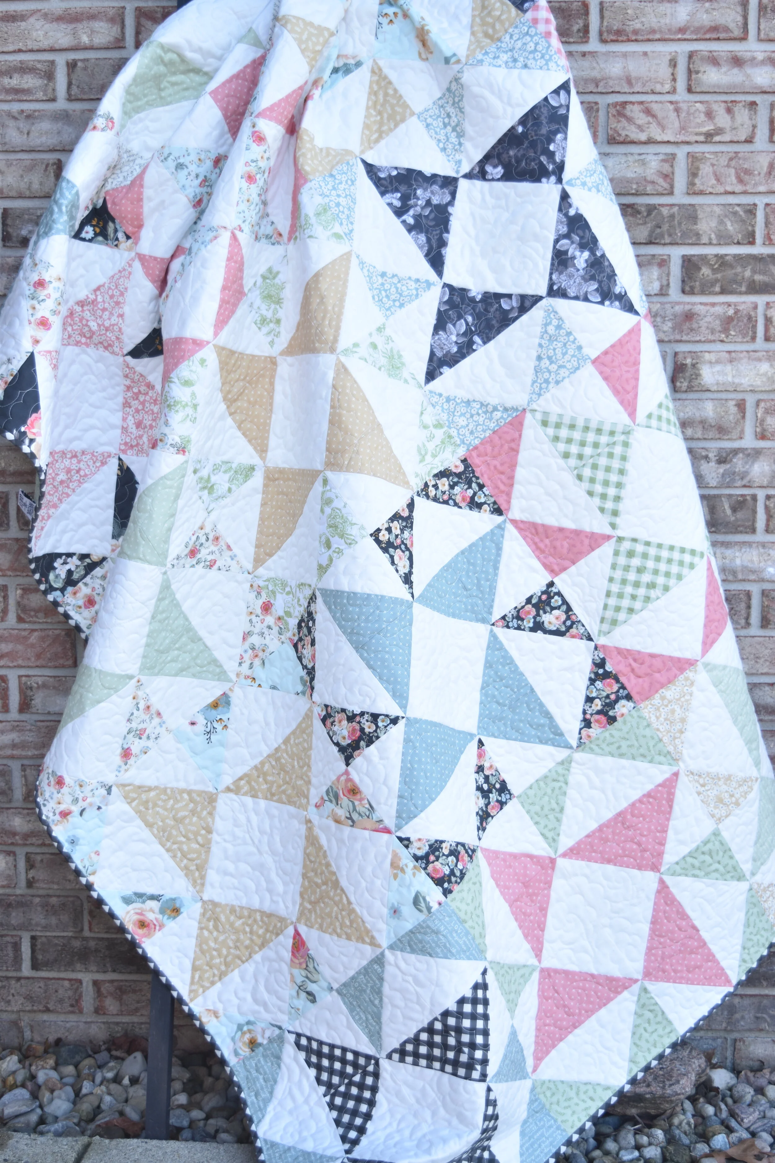 Windmill - a free pre-cut 10" square (layer cake) quilt pattern ...