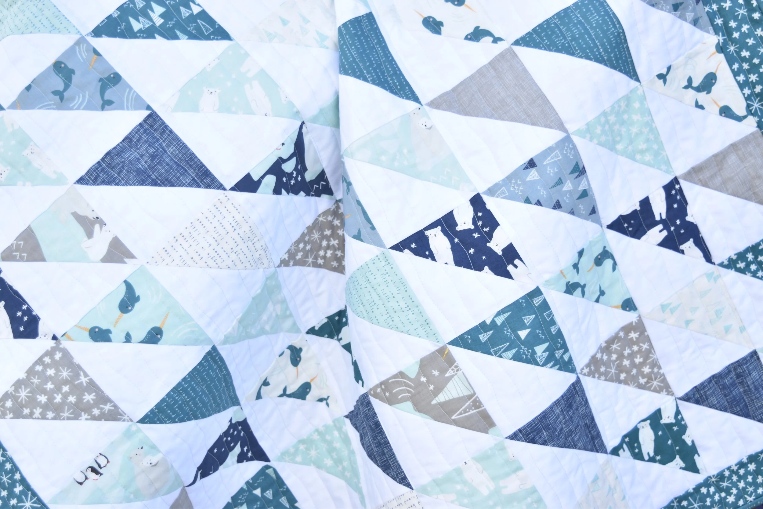 Charming Triangles Baby Quilt {FREE pattern using pre-cut 5" squares ...